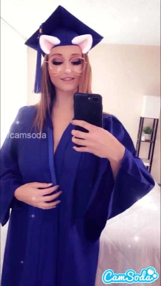 Graduation Party | Scrolller