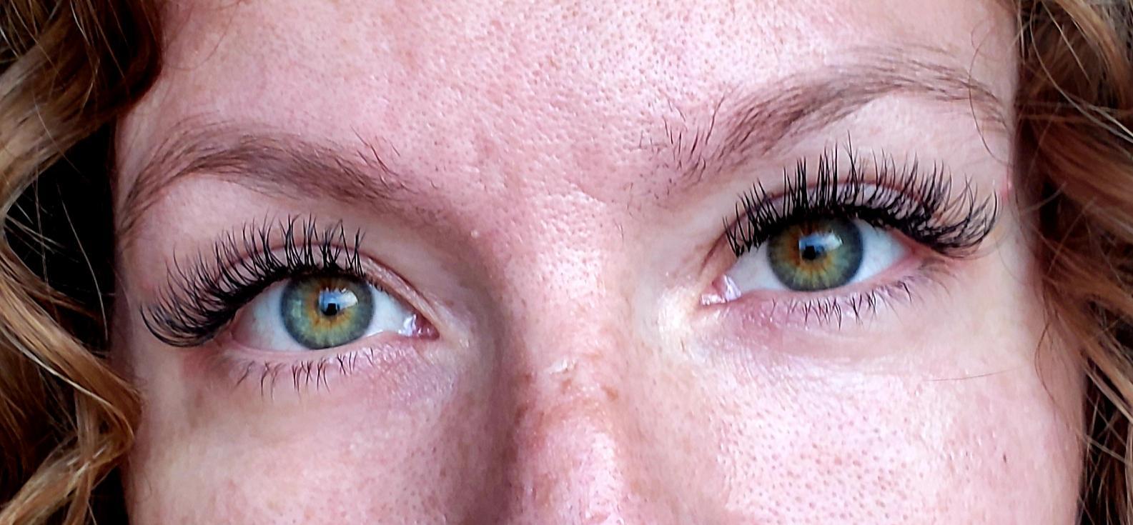 Green/Hazel | Scrolller