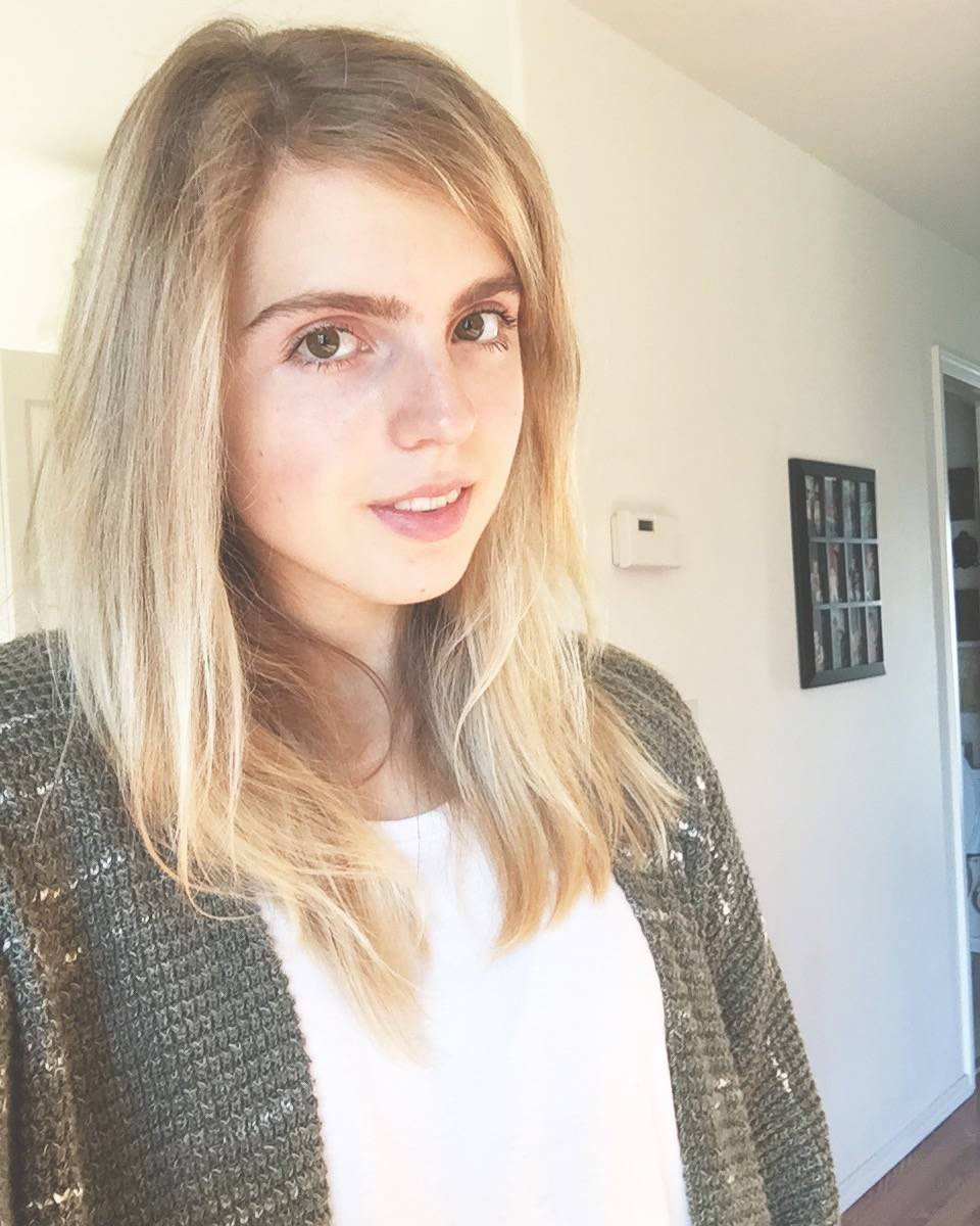 Greetings | Scrolller