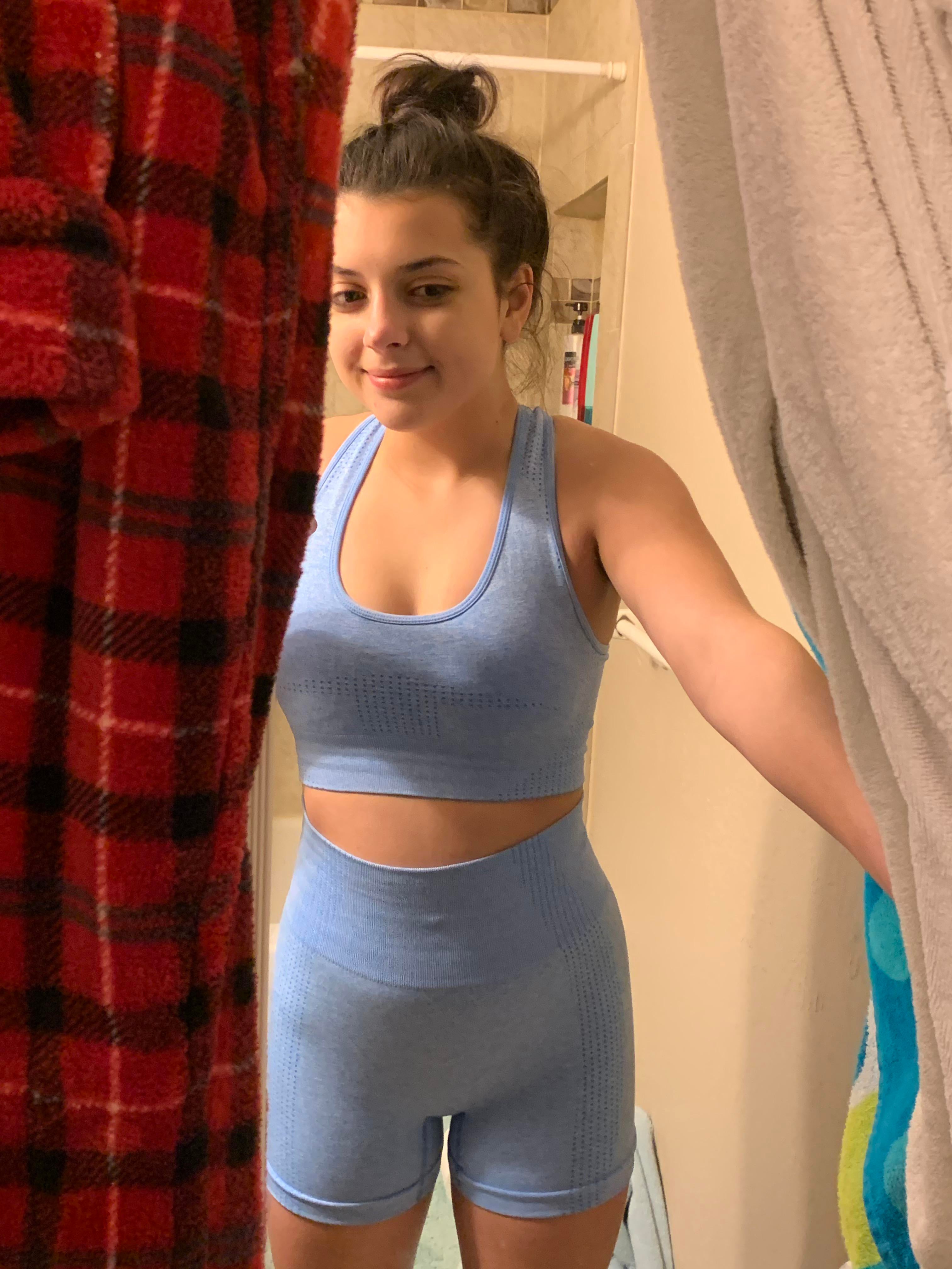 Gym attire | Scrolller