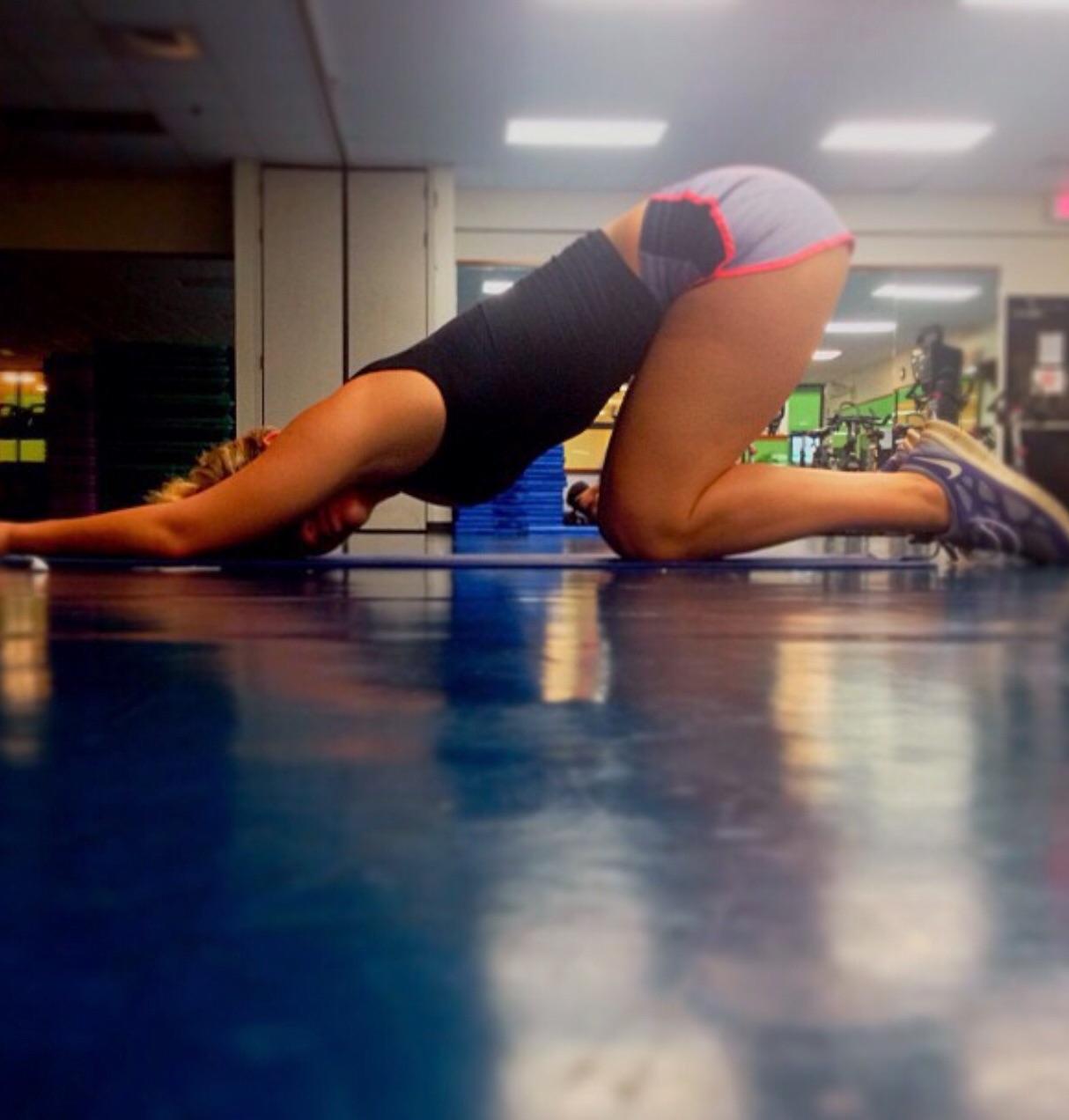 Gym stretch | Scrolller