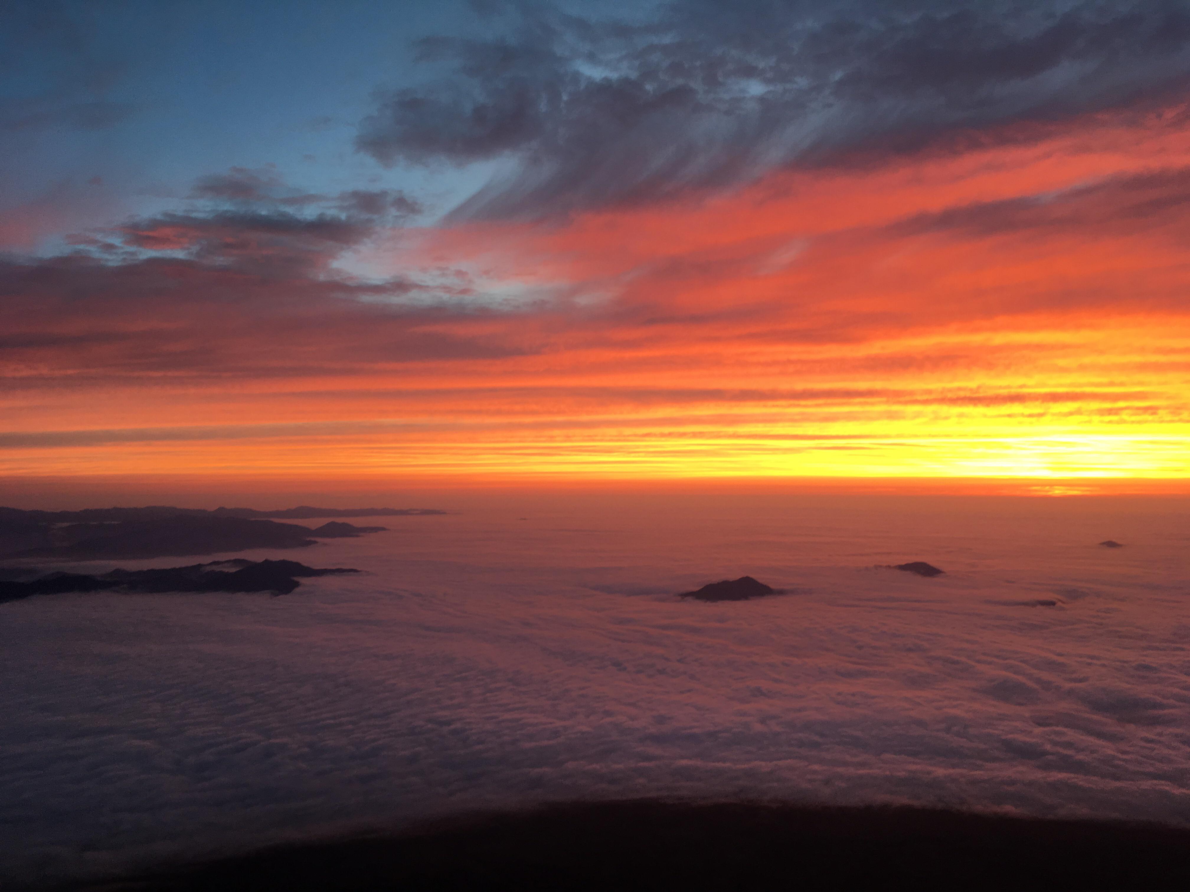 GYOW: Sunrise from Mt. Fuji Summit | Scrolller