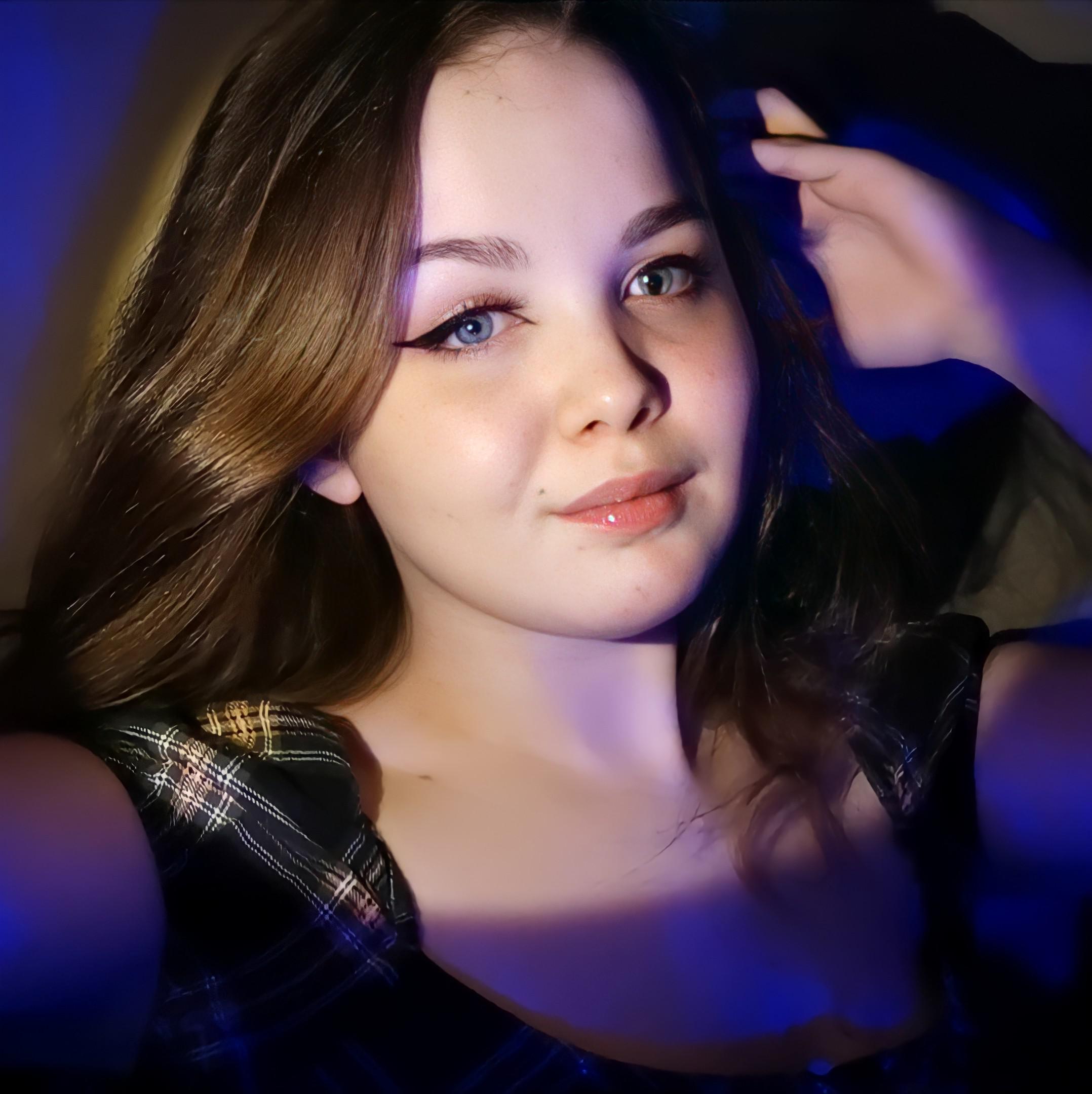 Had a mini photoshoot (over 18) | Scrolller