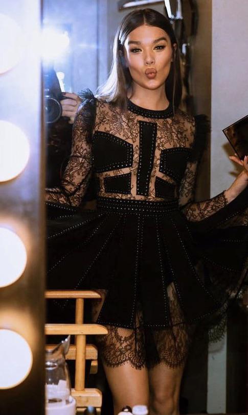 Hailee practicing her post bukkake face | Scrolller