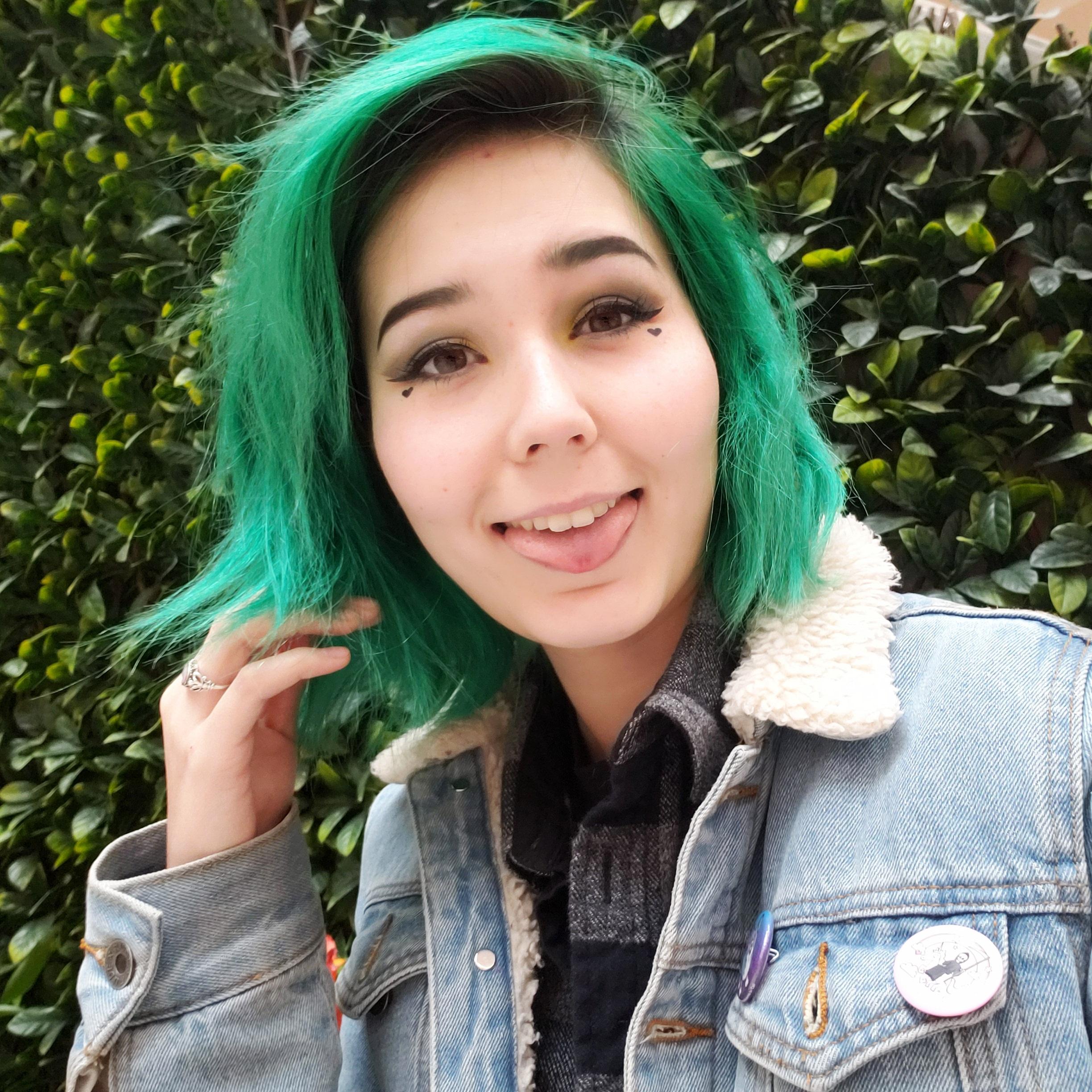 Hair colour inspired by my idol, shrek. | Scrolller