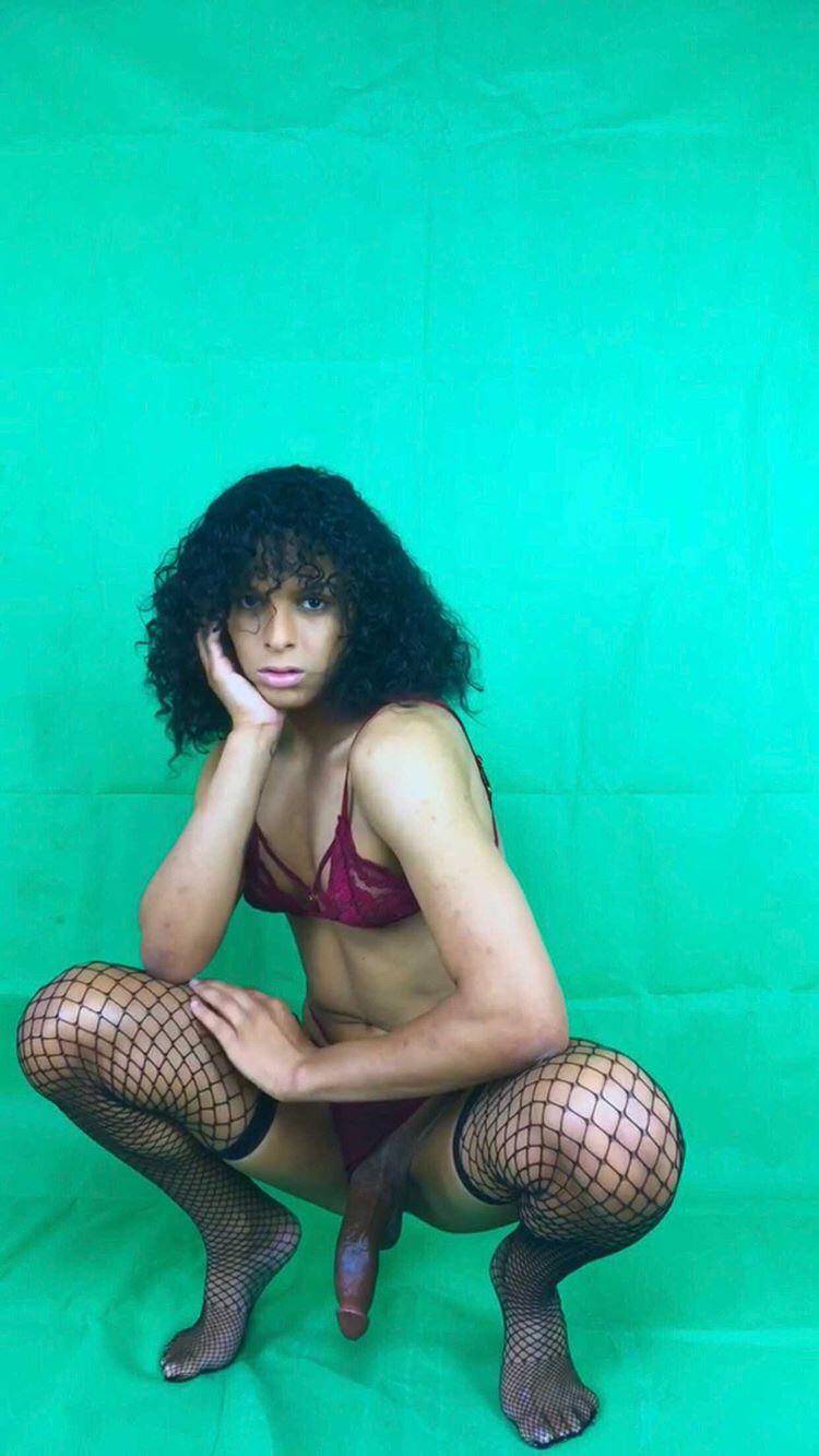 Hang Low | Scrolller