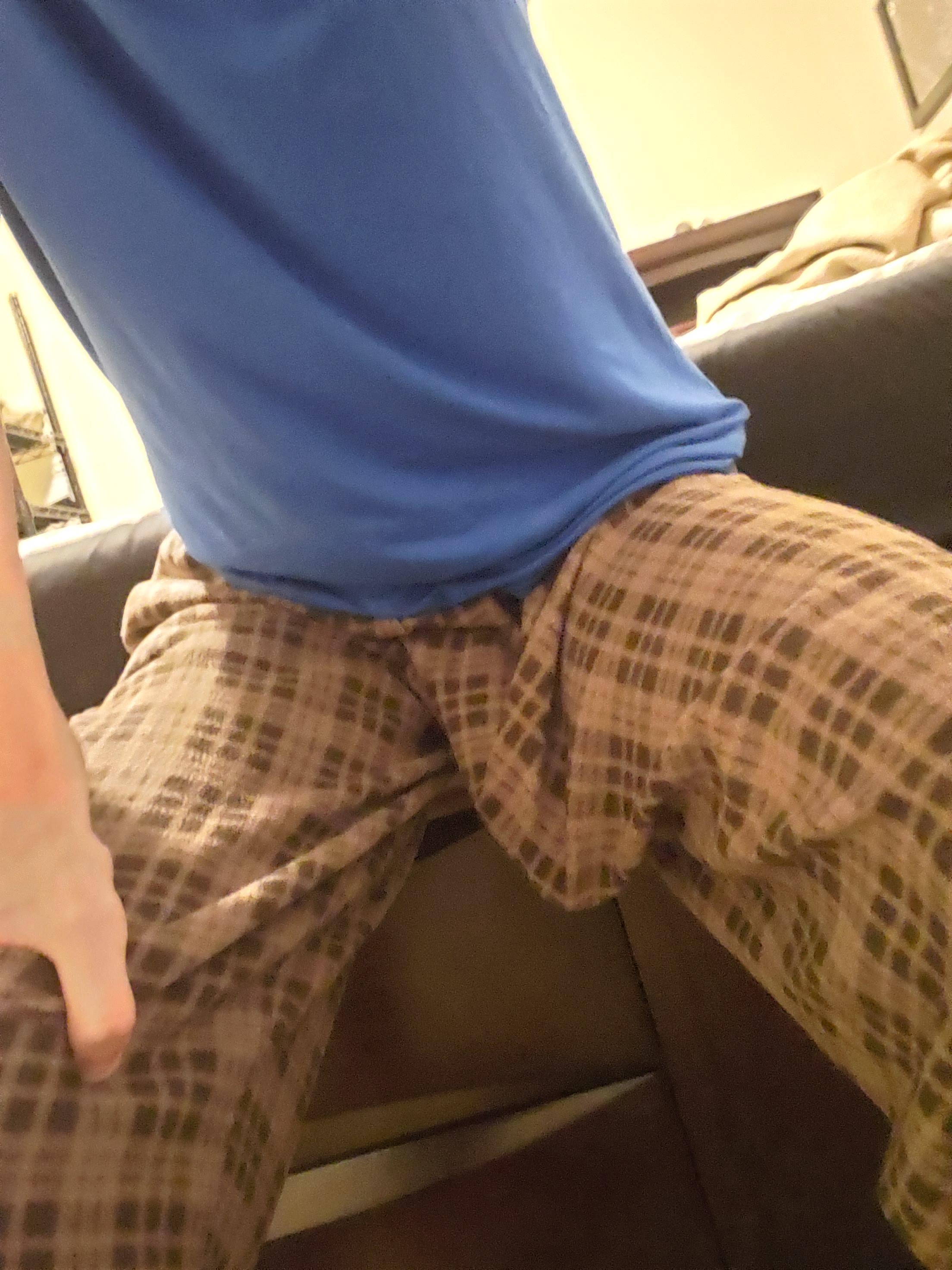 Hanging low | Scrolller