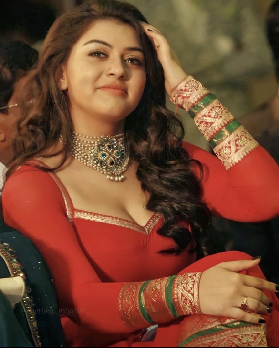 Hansika sexy deep cleavage | Scrolller