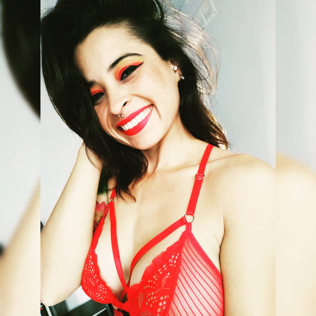 Happiness 💕🔥 | Scrolller