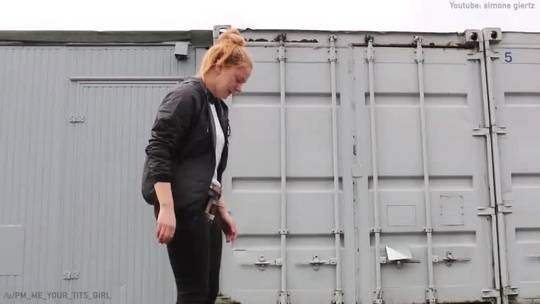 Happy birthday to shitty robots queen Simone Giertz! | Scrolller