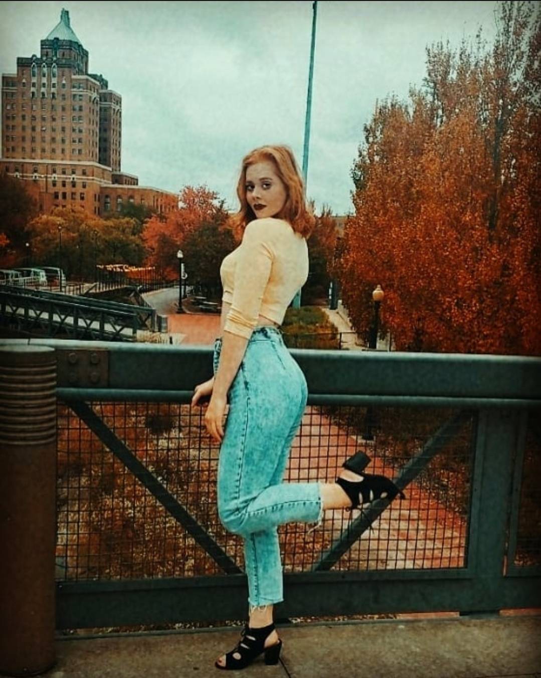 Happy Fall! | Scrolller