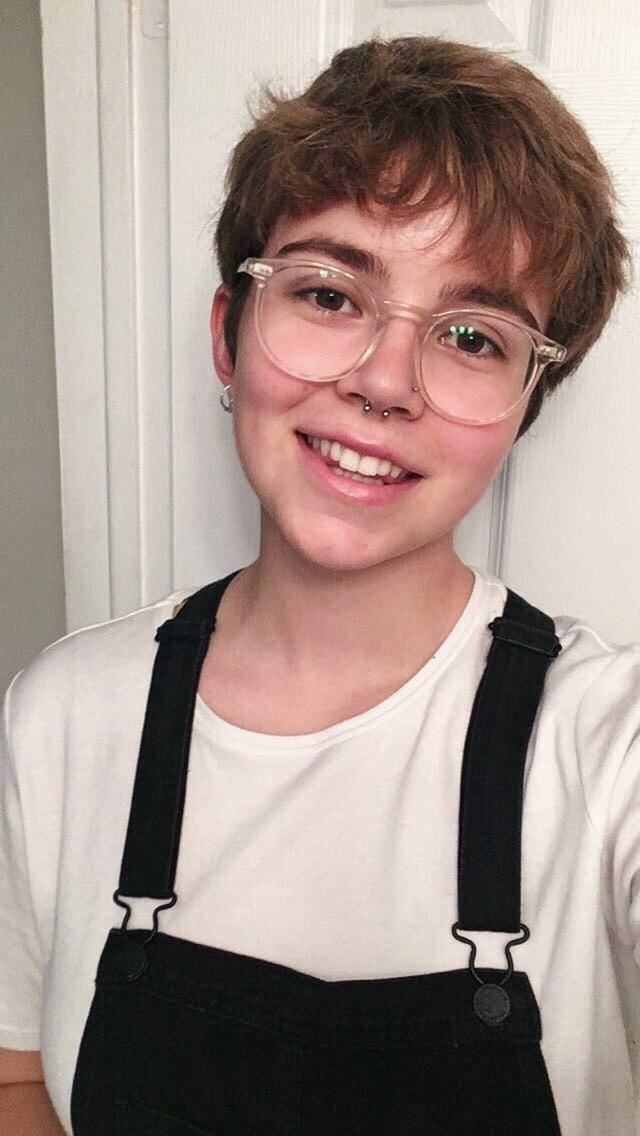 happy friday!! anyone got fun plans for the weekend? | Scrolller