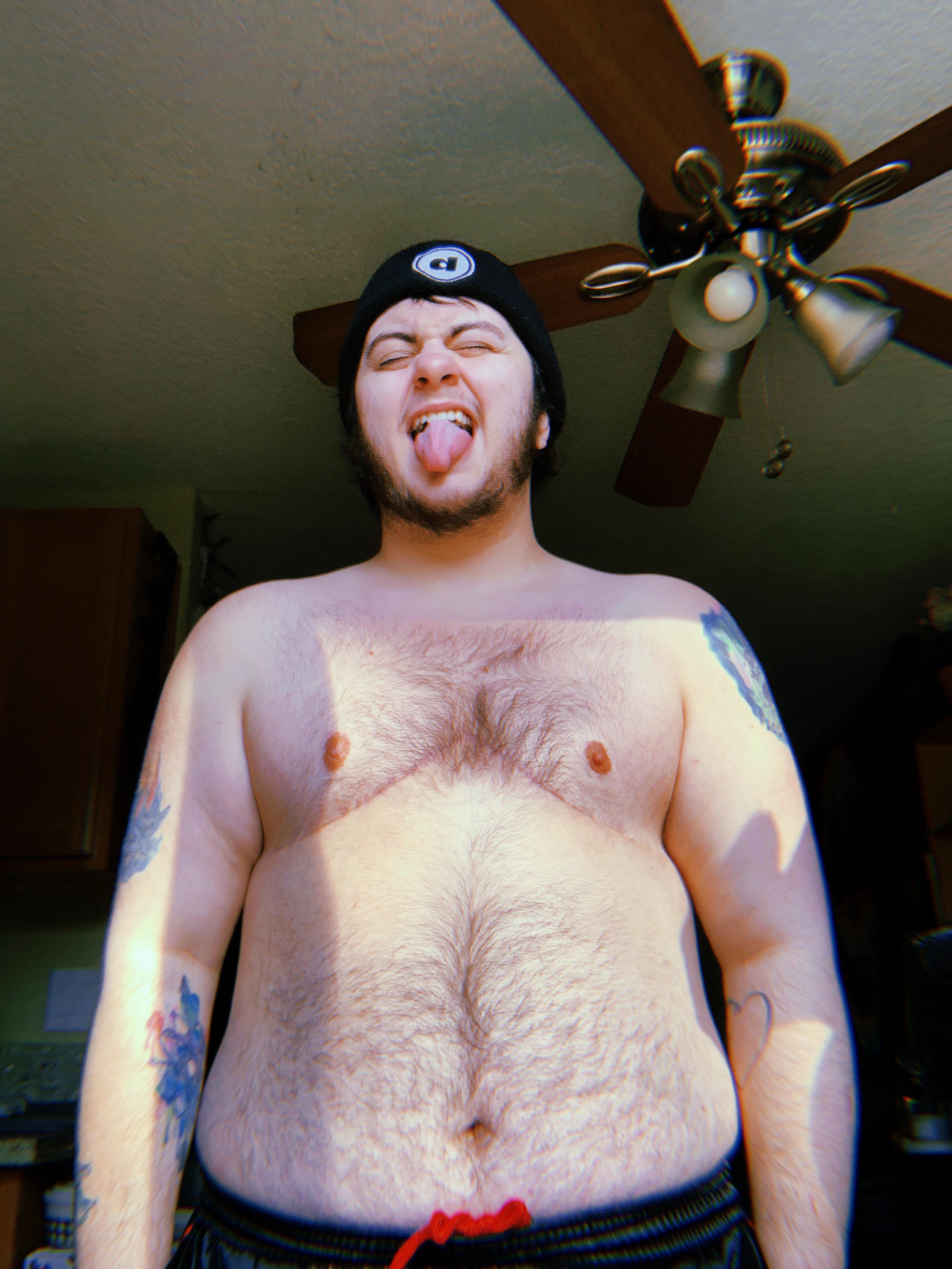 happy hairy boi | Scrolller