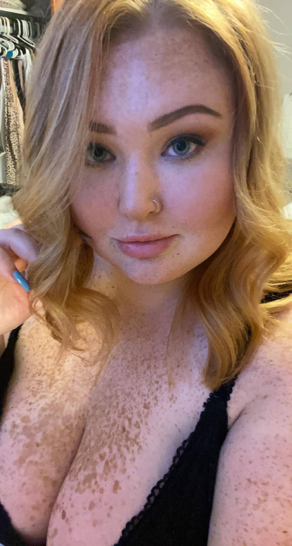 Happy tuesday 💋 | Scrolller