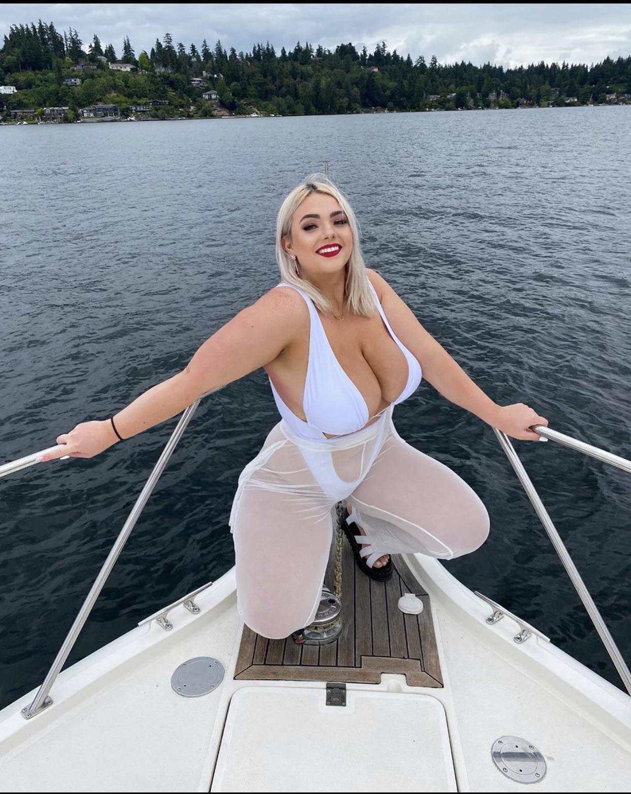 Hayley.haskitt | Scrolller