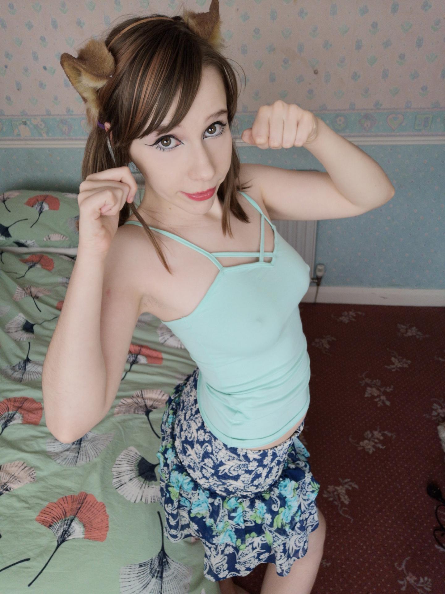 Head pats please! ️ | Scrolller