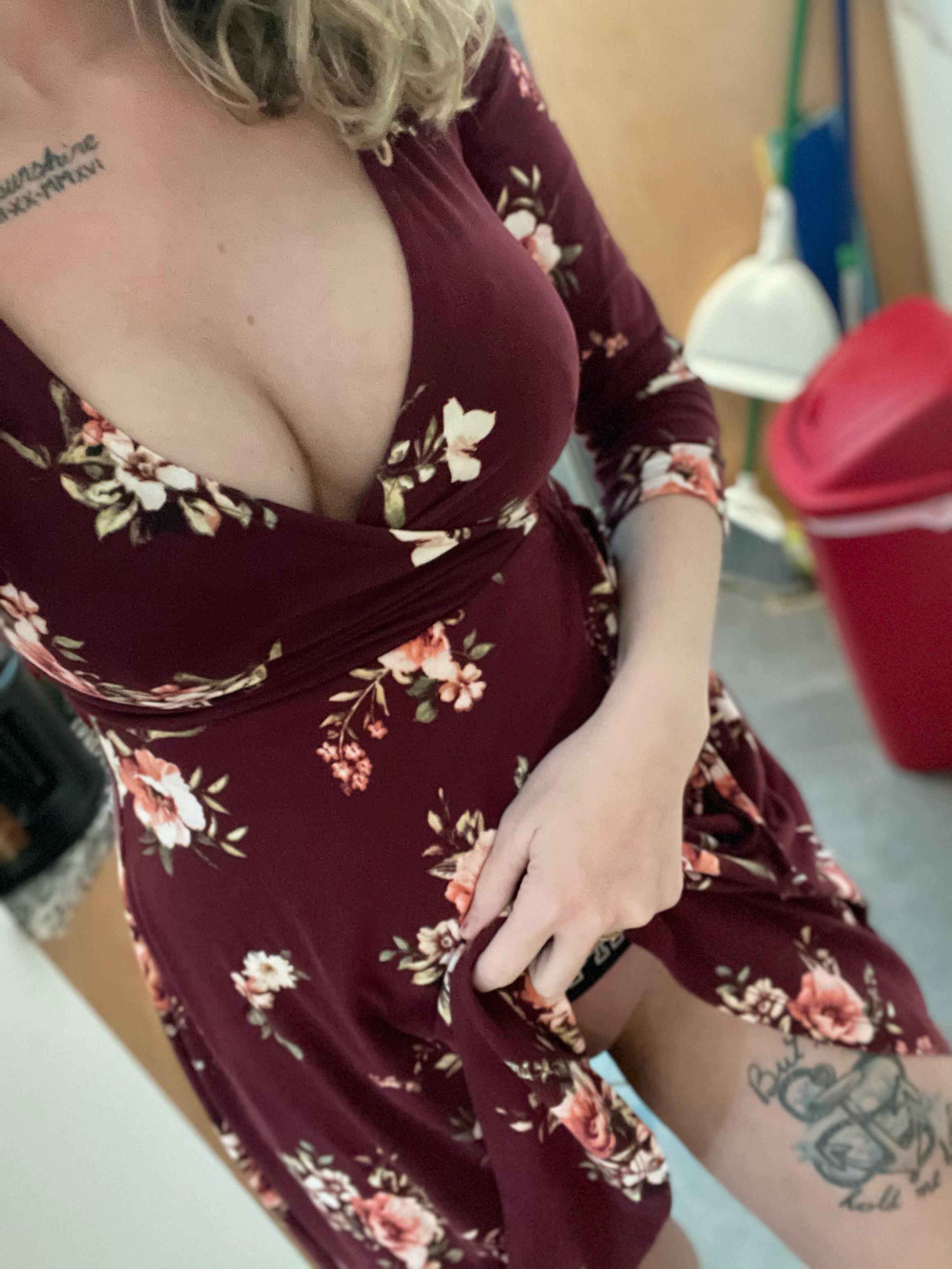 Headed out for a coffee “date” 😈 | Scrolller