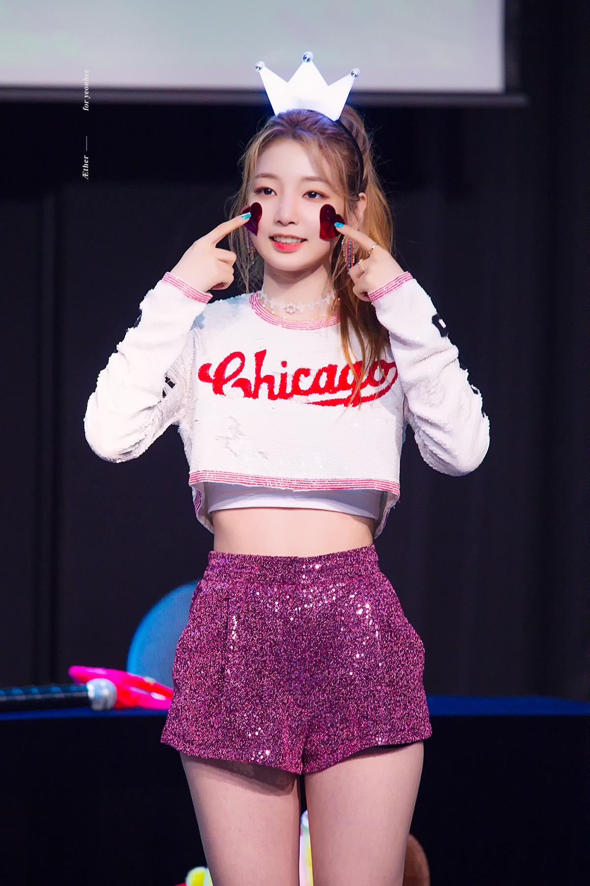 Heart Yeonhee | Scrolller