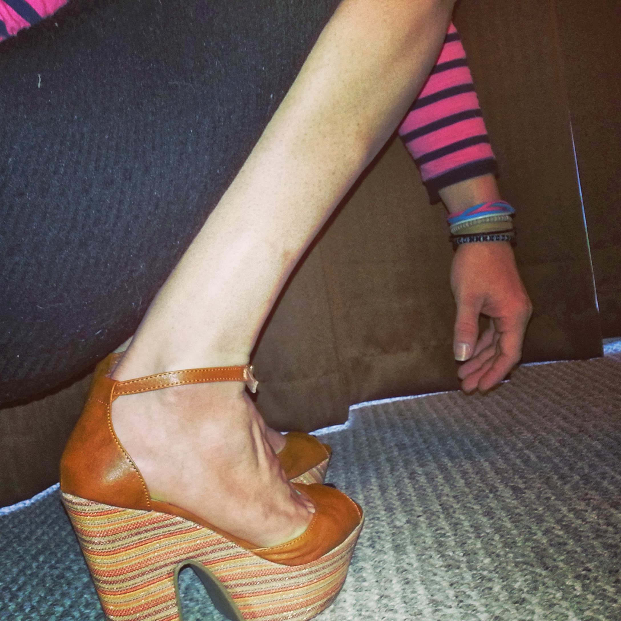 heels ... legs ... me ... :) Mandi @NOLAFEET | Scrolller