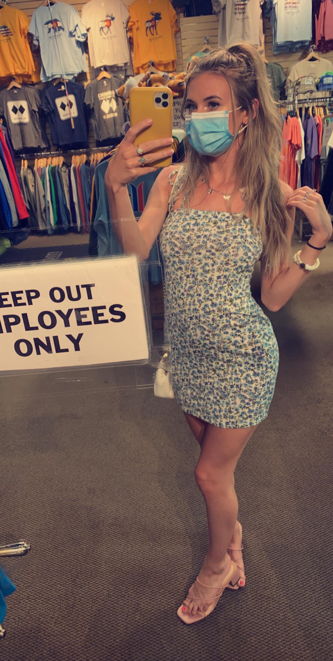 Hehe hi (F22) | Scrolller