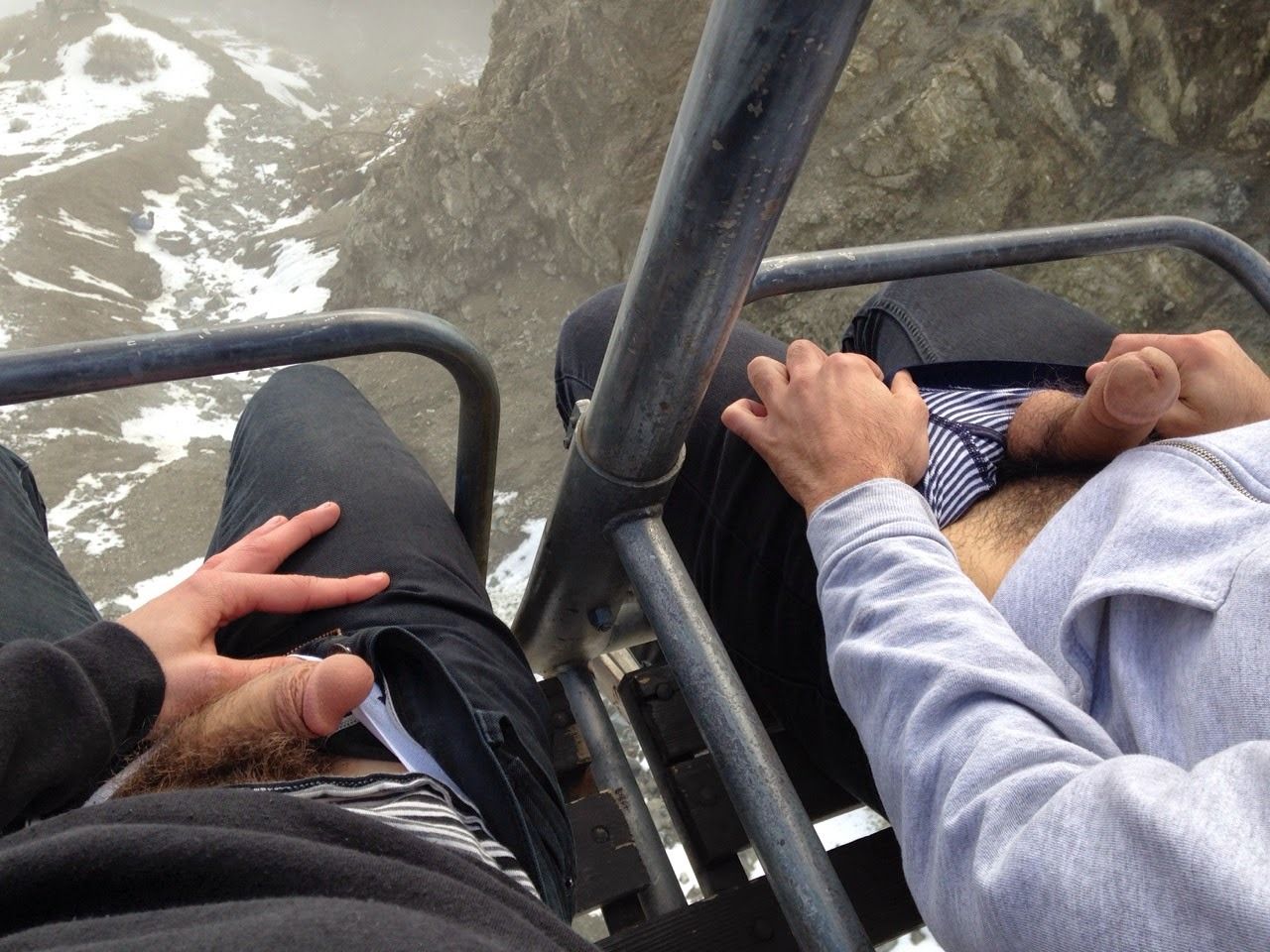 Defying gravity... | Scrolller