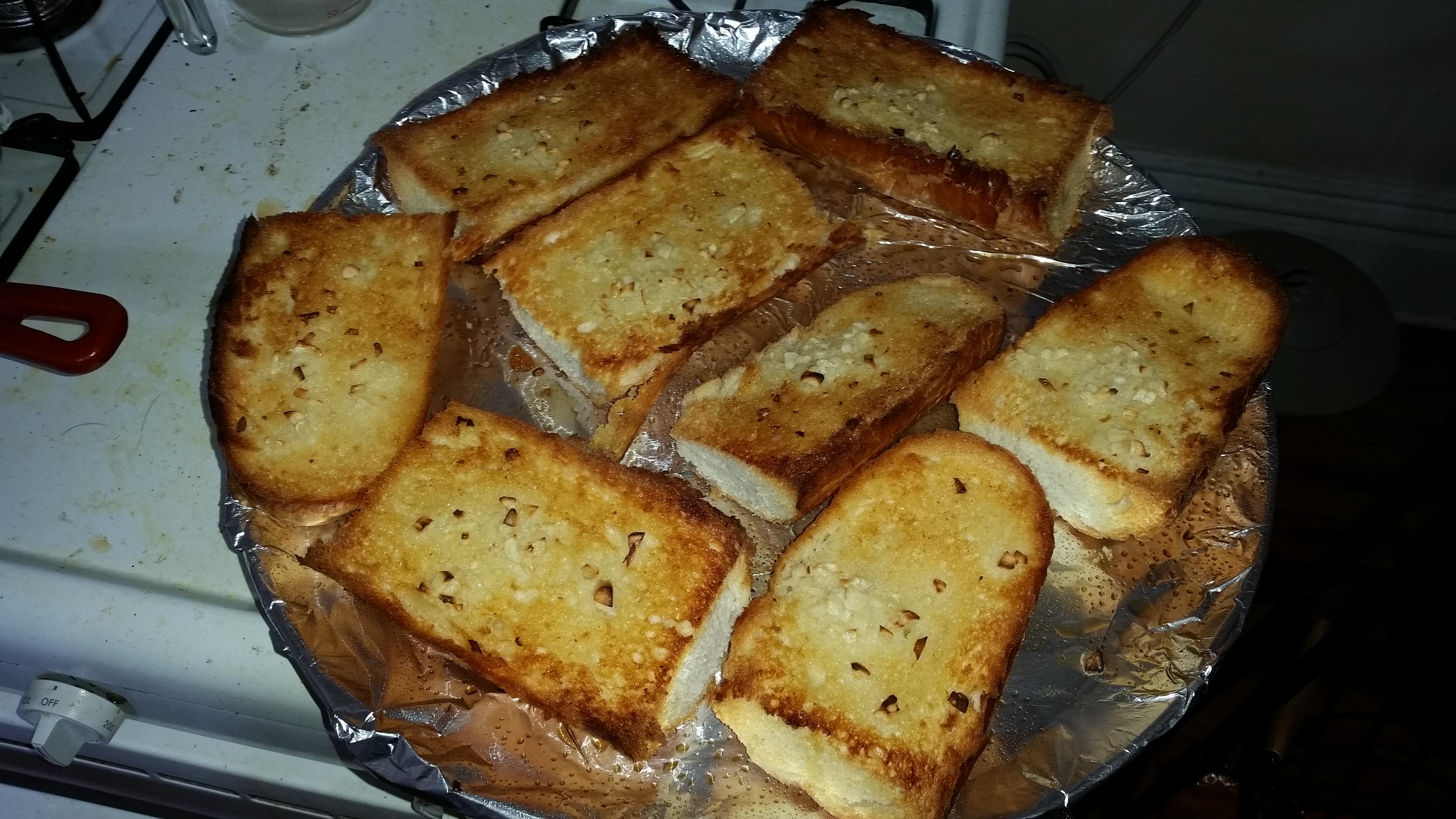 Hello, aces, I made garlic bread for the first time ever | Scrolller