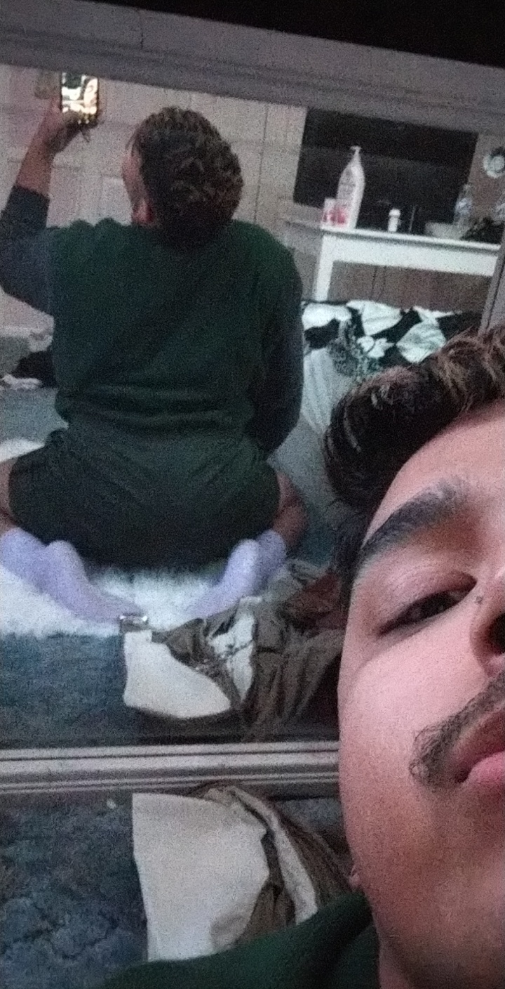 Hello 👋friends | Scrolller