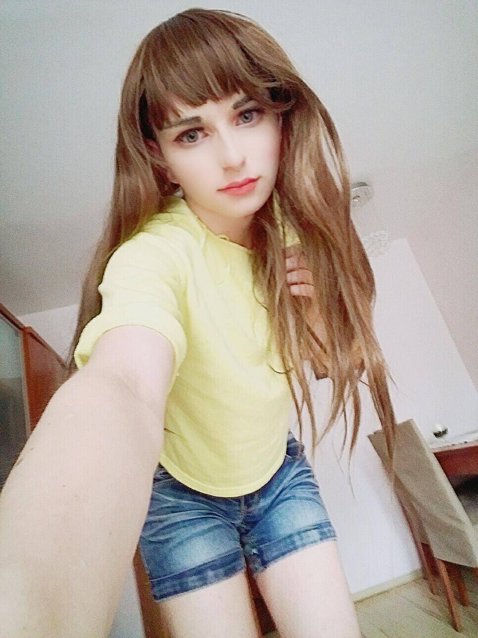Hello ^^ I am new here c: | Scrolller