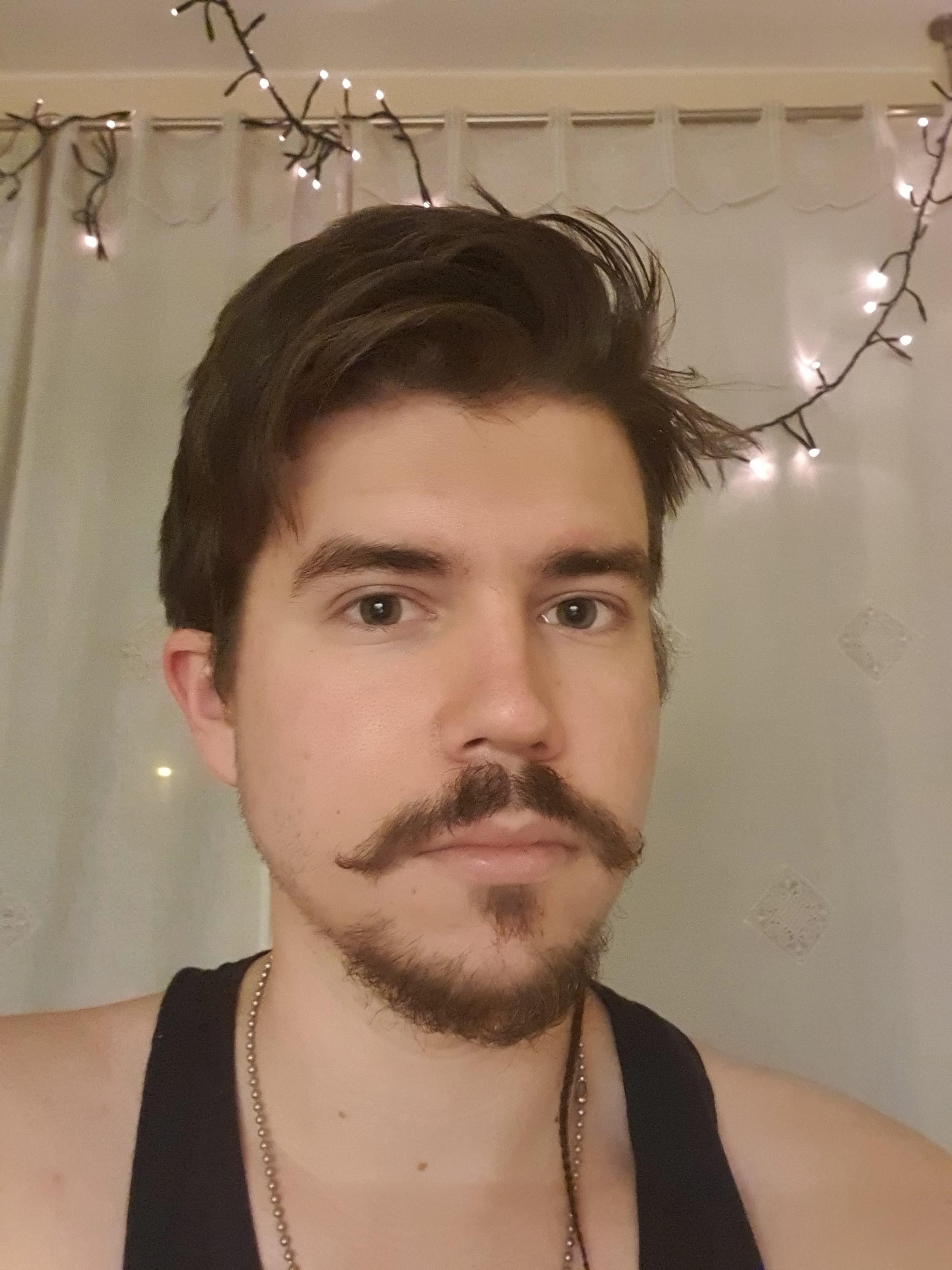 Hello. Rate me! | Scrolller