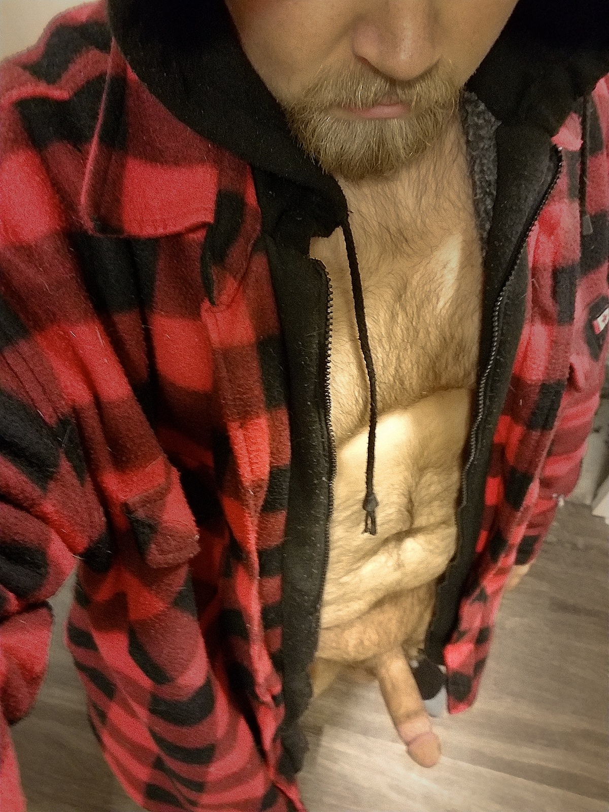 Help a lumberjack with his wood? | Scrolller