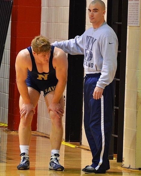 Helping To Recharge His Batteries | Scrolller