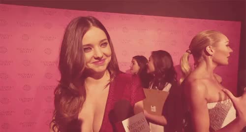 Her dimples are amazing | Scrolller