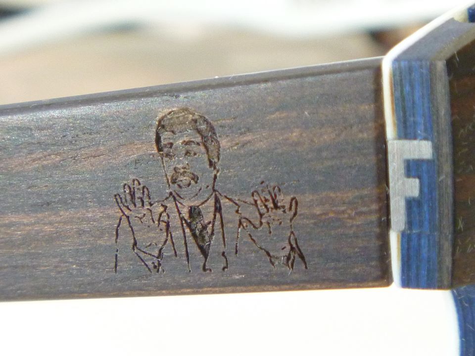 Here's the temple from my new pair. | Scrolller