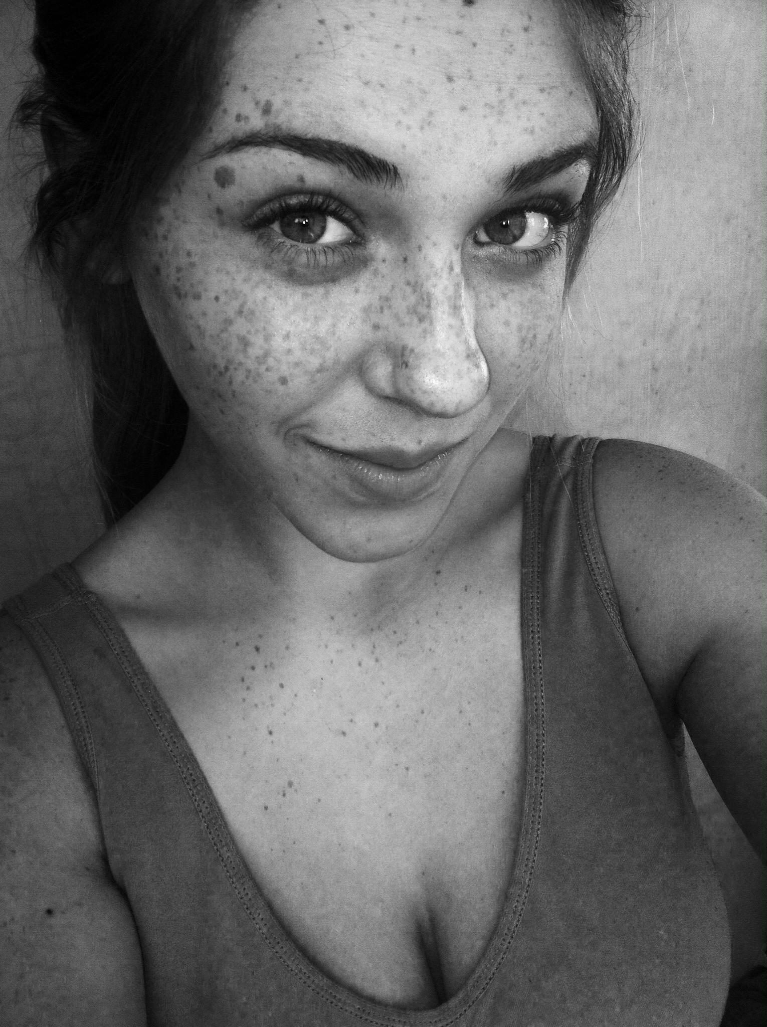 Hey everyone :-) | Scrolller