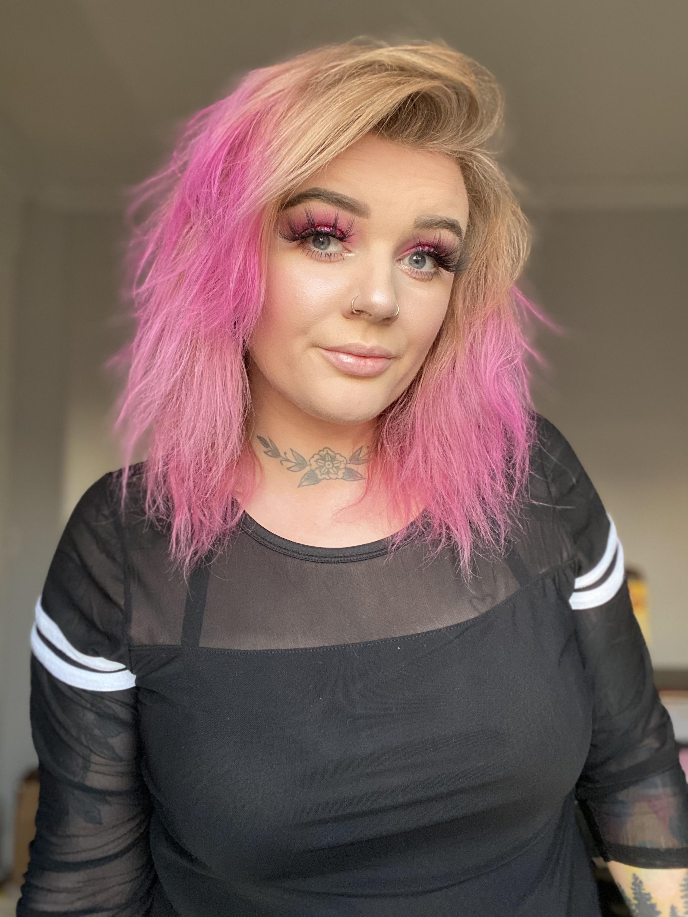 Hey y’all! | Scrolller