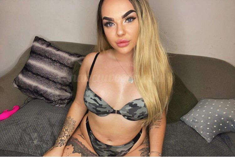 Hi Baby 💕 | Scrolller