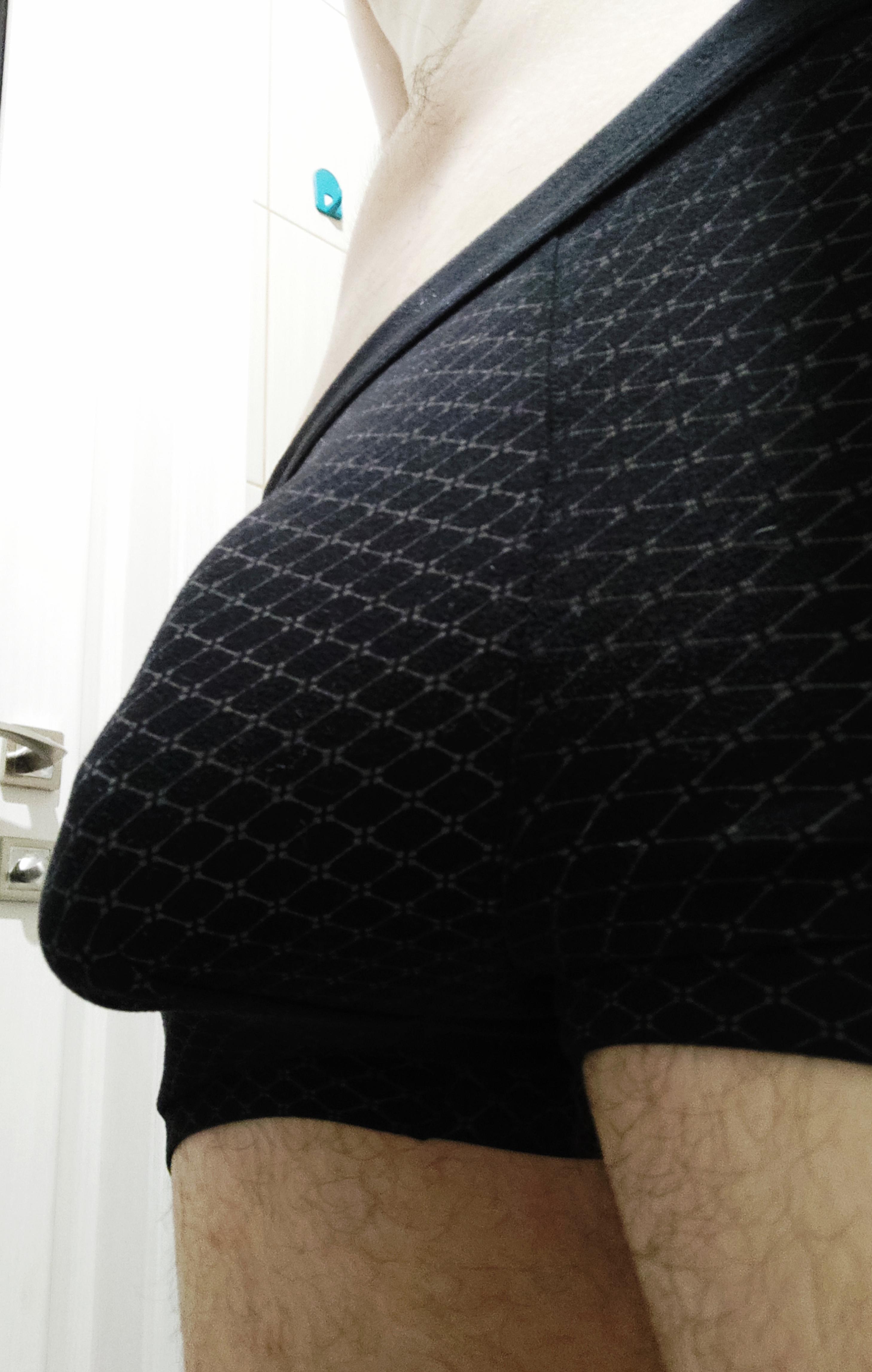 Hi! First post here | Scrolller