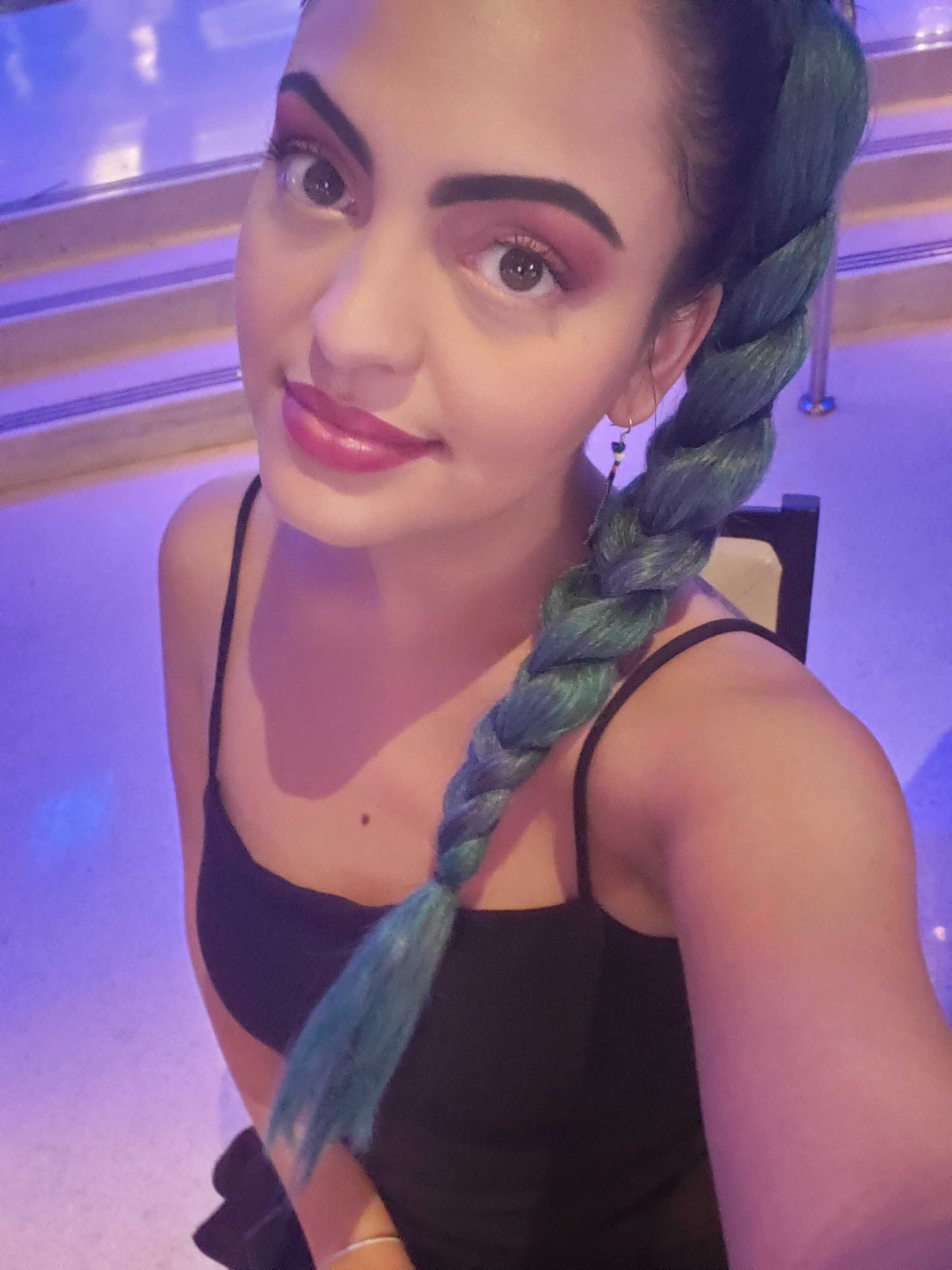 Hi from Arizona...F23 | Scrolller