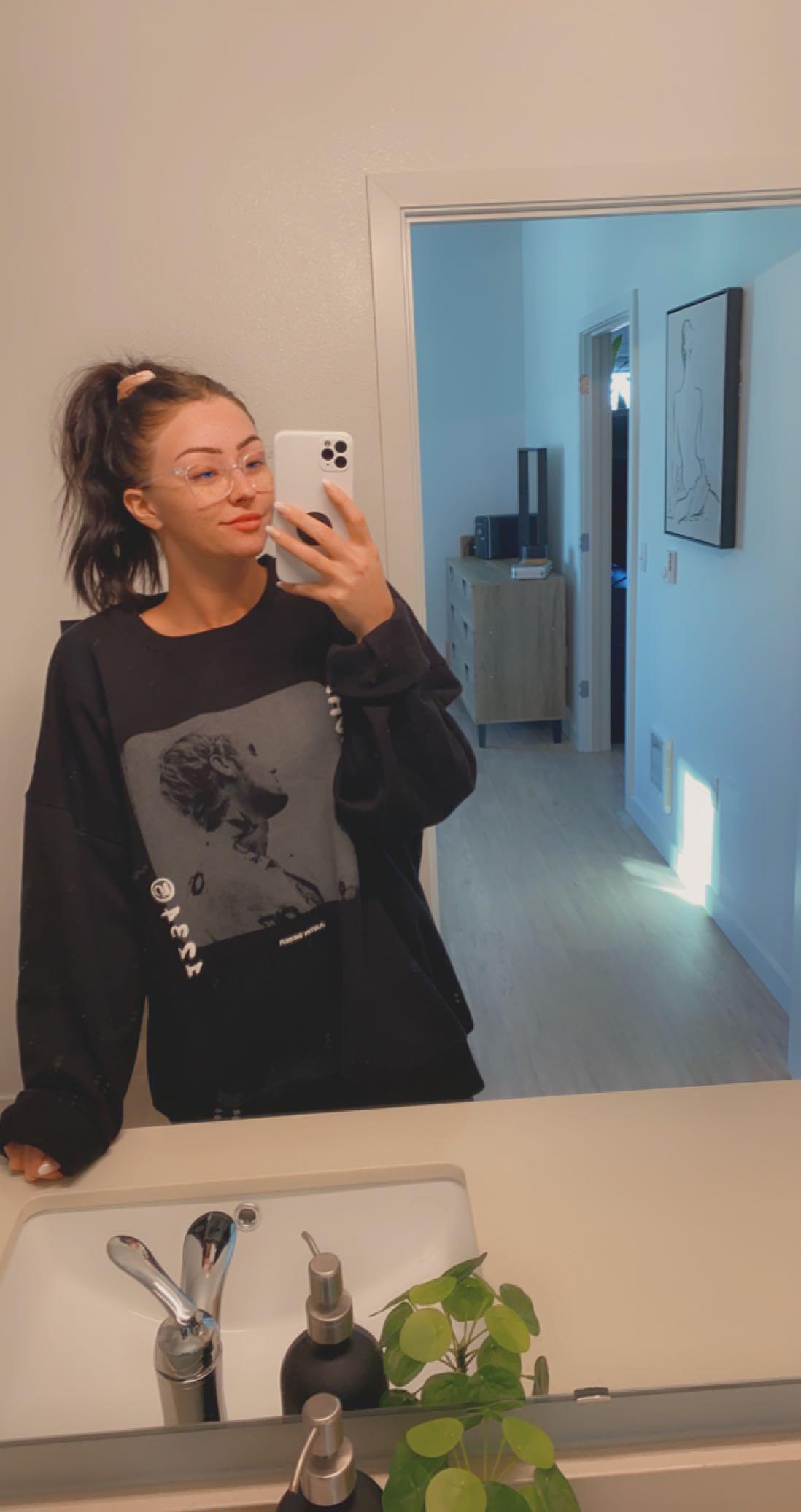 Hi hey hello🥰 (25) | Scrolller