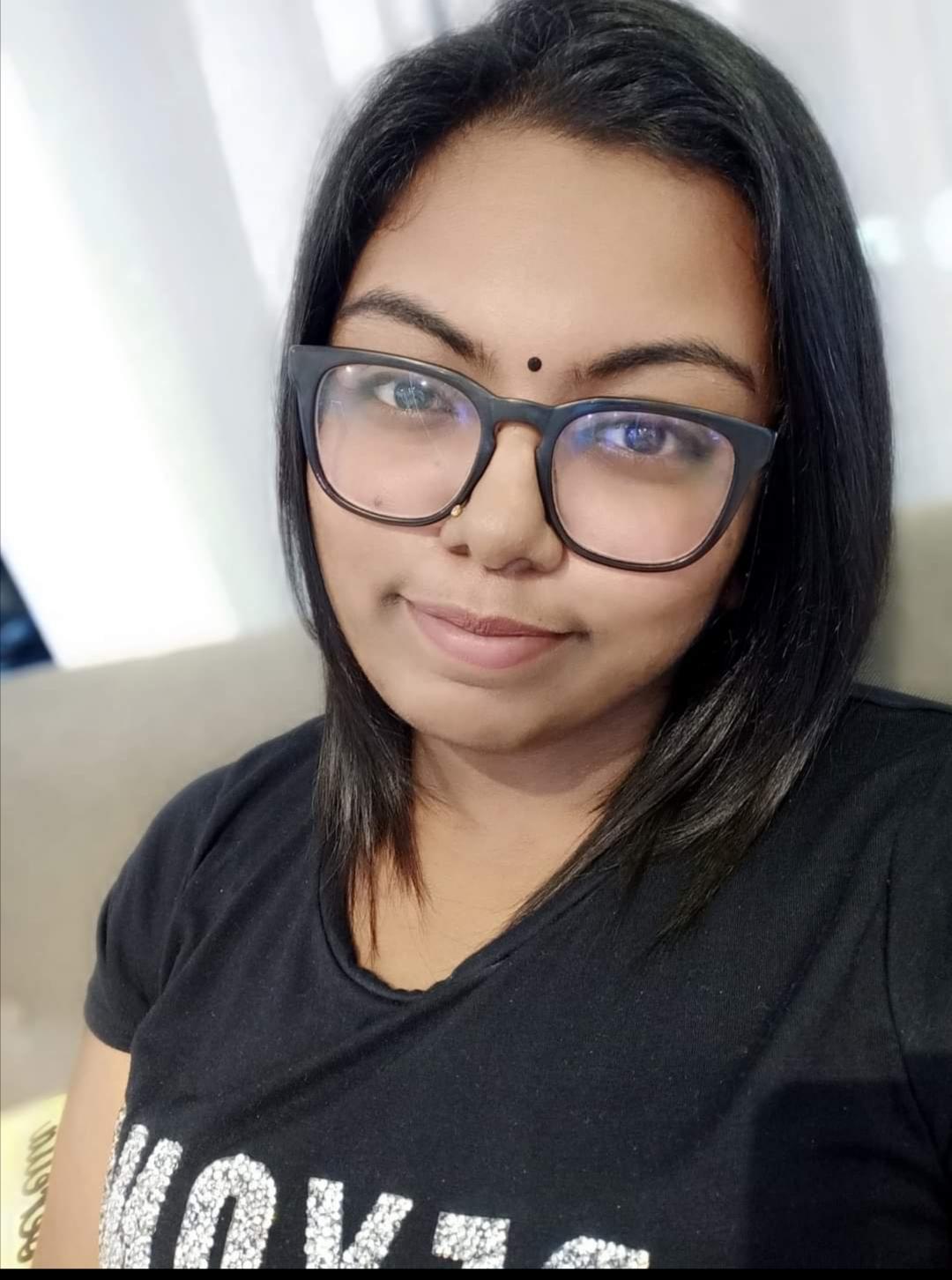 Hi I'm nages. I'm post op trans woman nice to meet you 👋🏻. New here | Scrolller