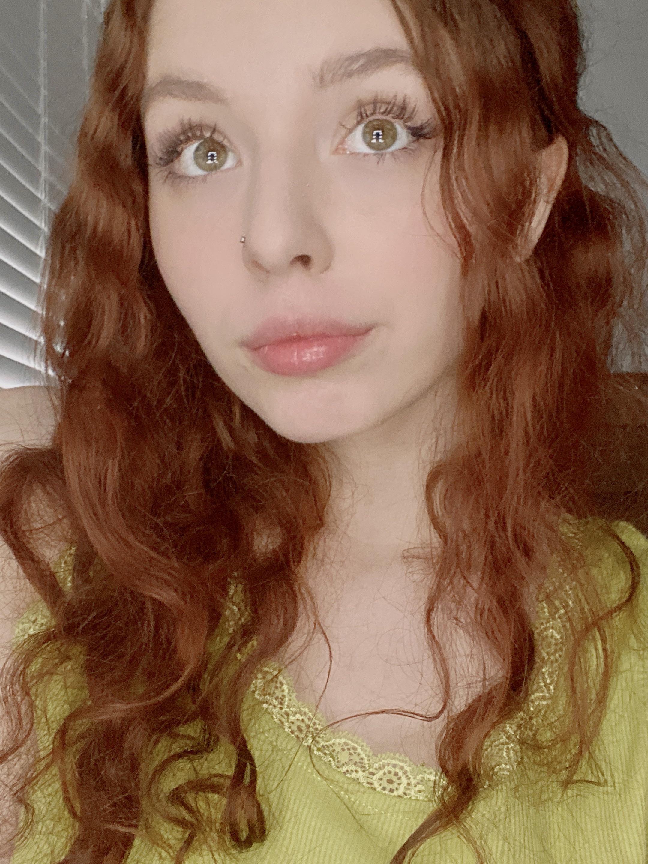 hi!! (over 18) | Scrolller