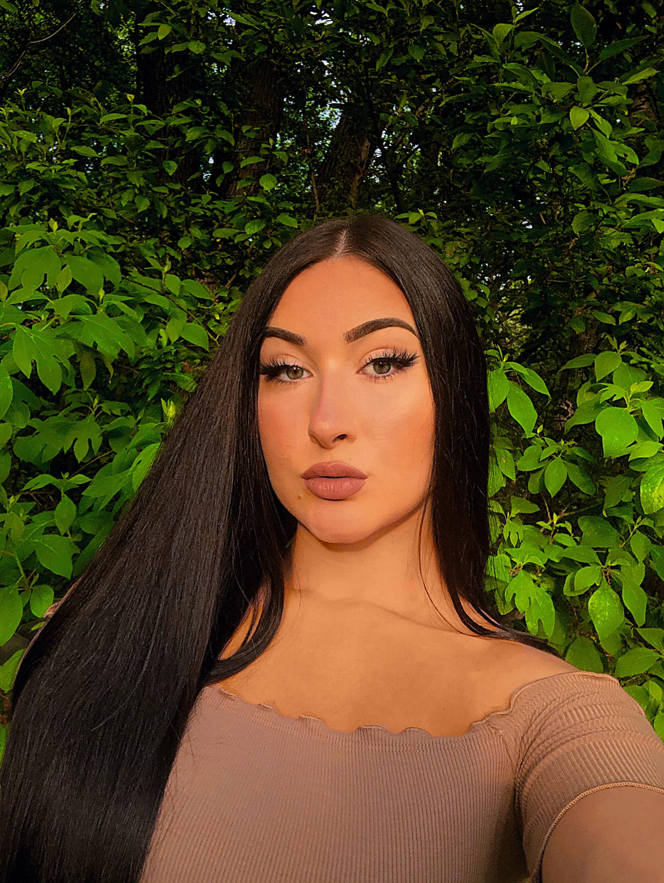 Hi 💗💗 [over 18] | Scrolller