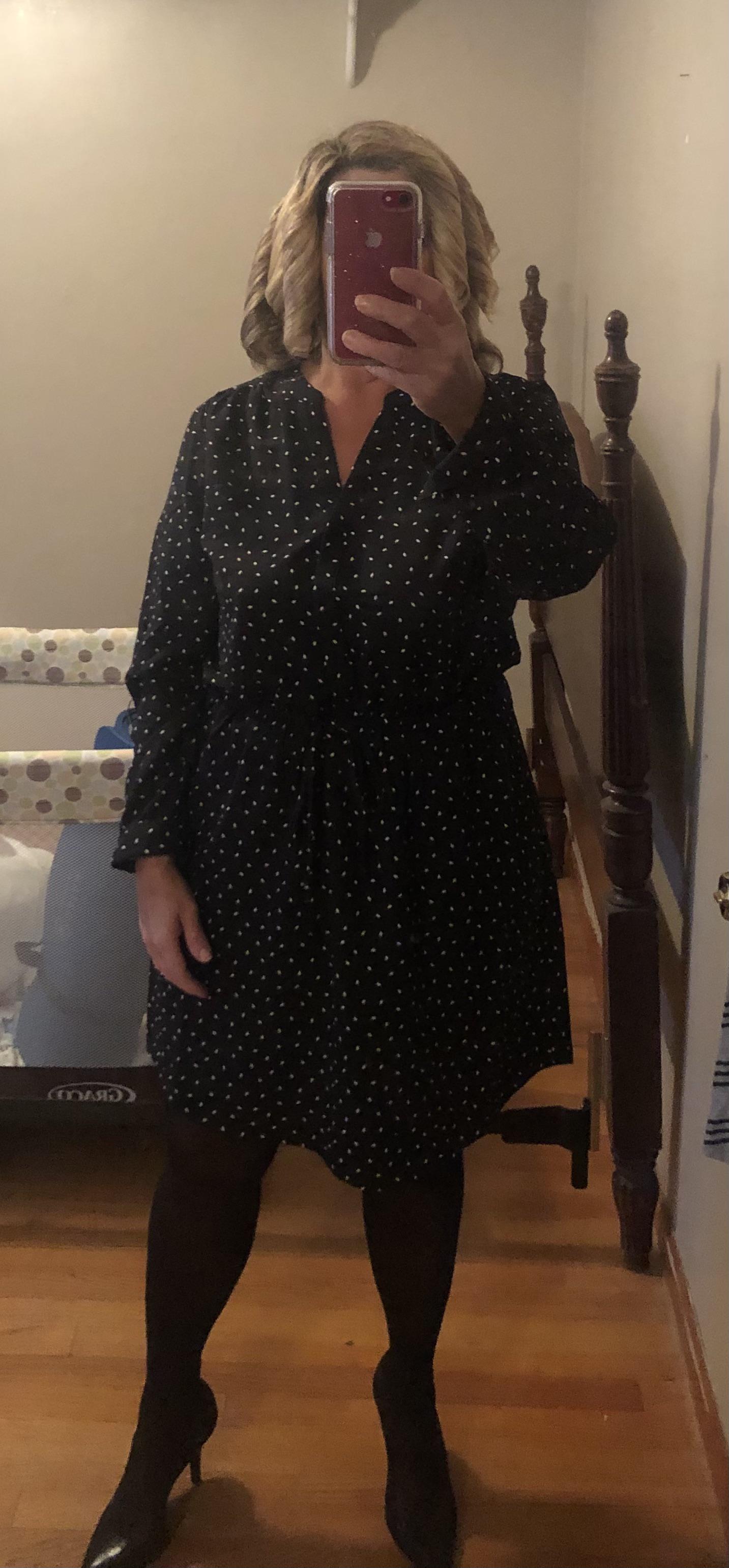 Hmmmmm. Shall I give a look at what’s under this dress???? F (54). Maybe something naughty 😈 ...