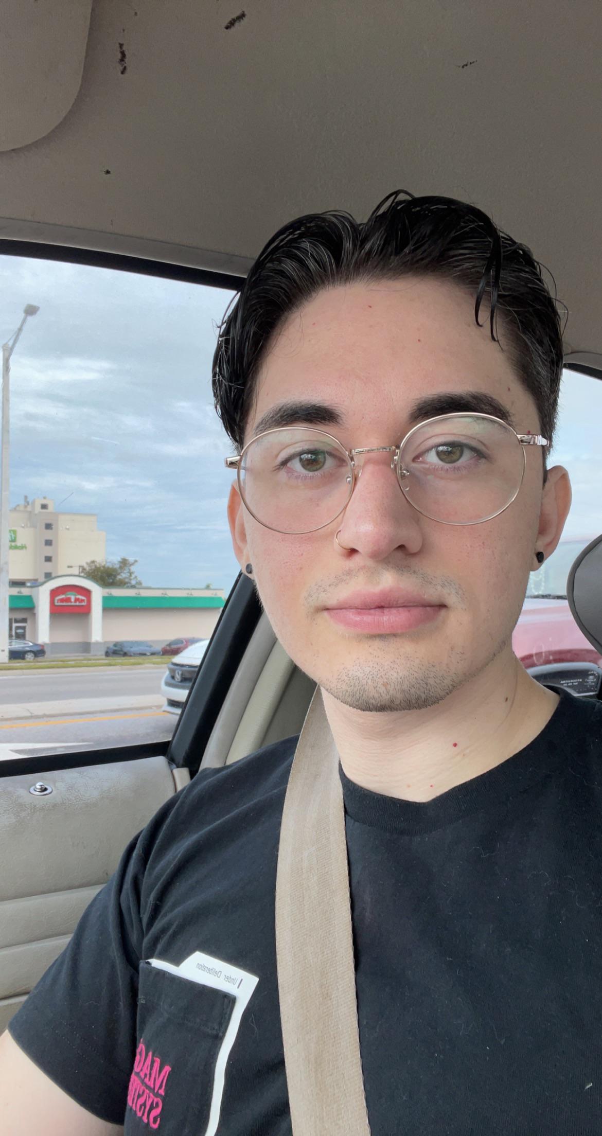 holaaaa :) | Scrolller