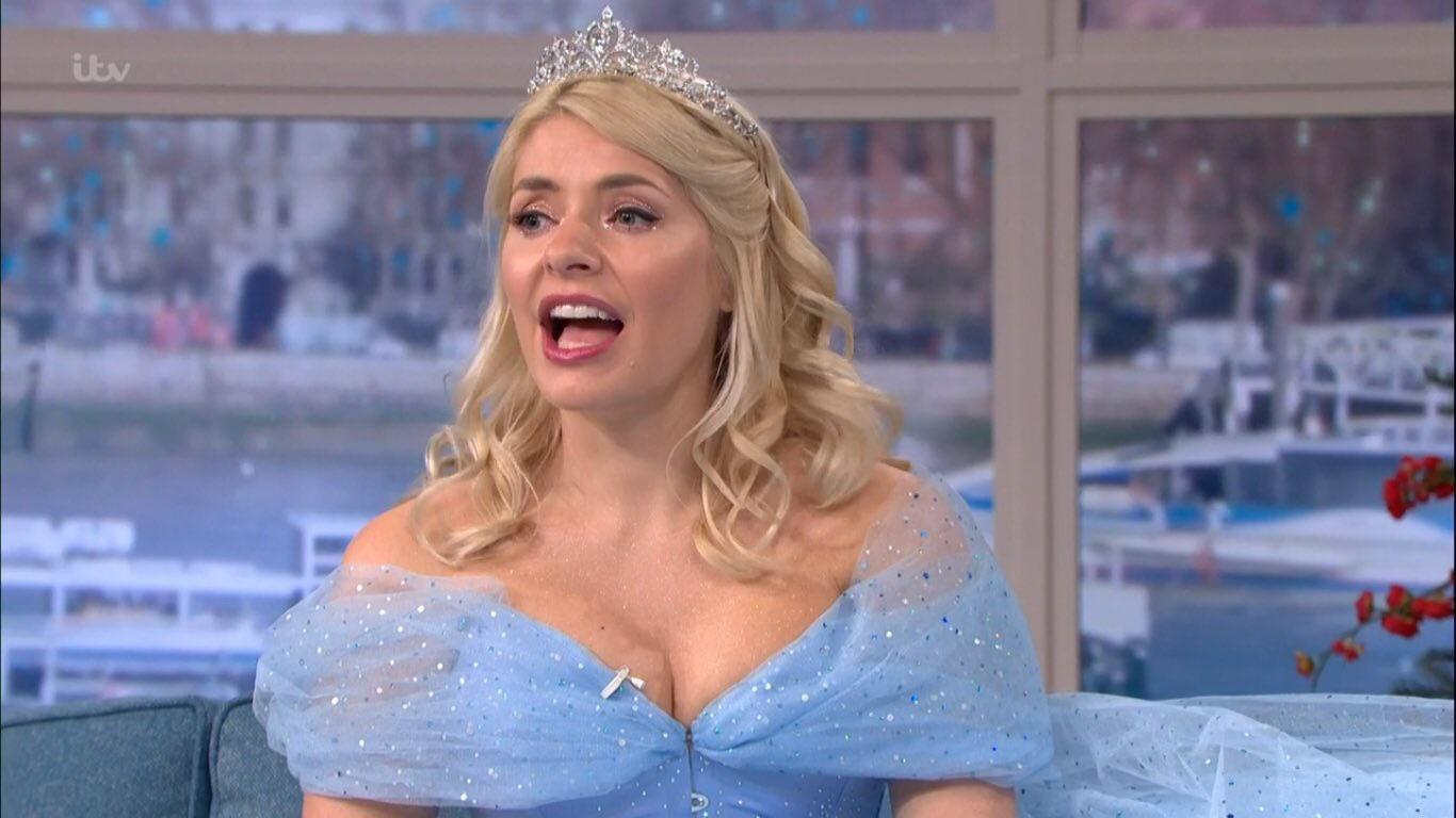 Busty Cinderella | Scrolller