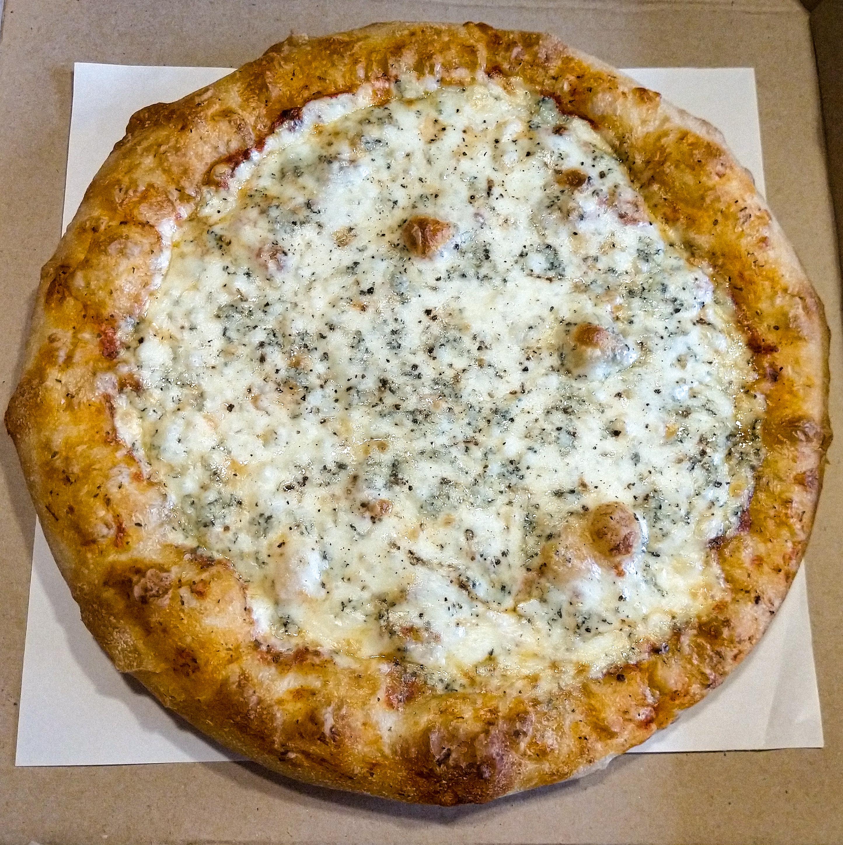 Homemade Argentinian Pan Pizza - Mozzarella and Blue Cheese. | Scrolller