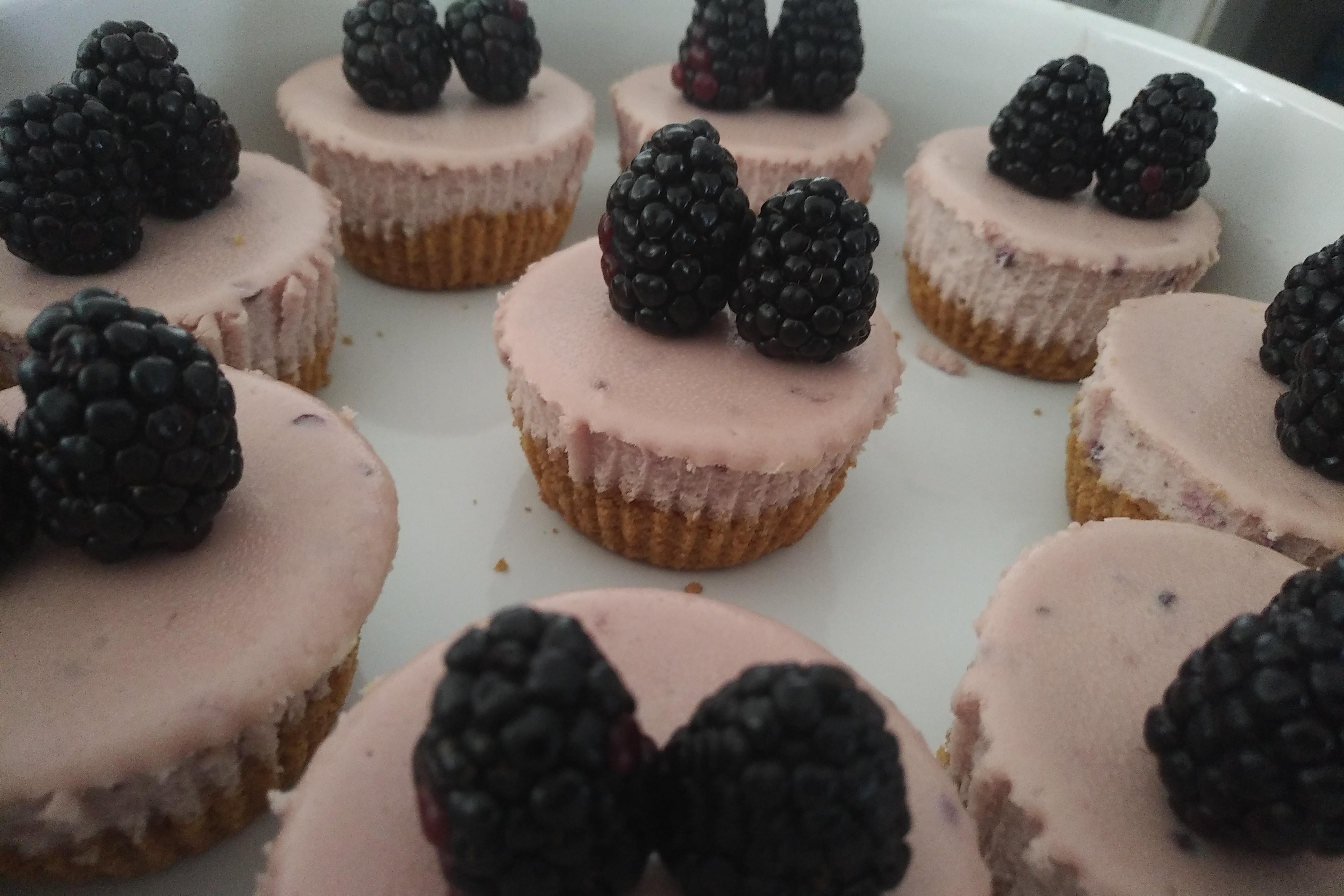 Homemade blackberry mini cheesecakes | Scrolller