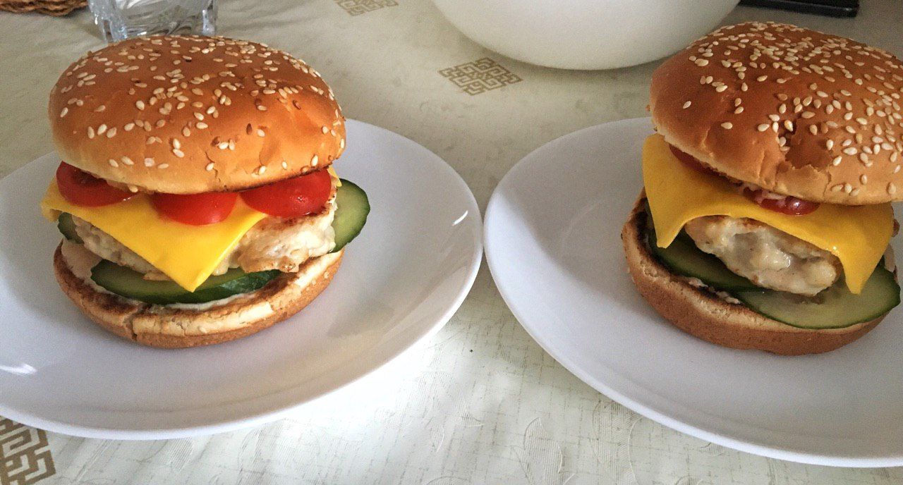 Homemade Burger for lunch. | Scrolller