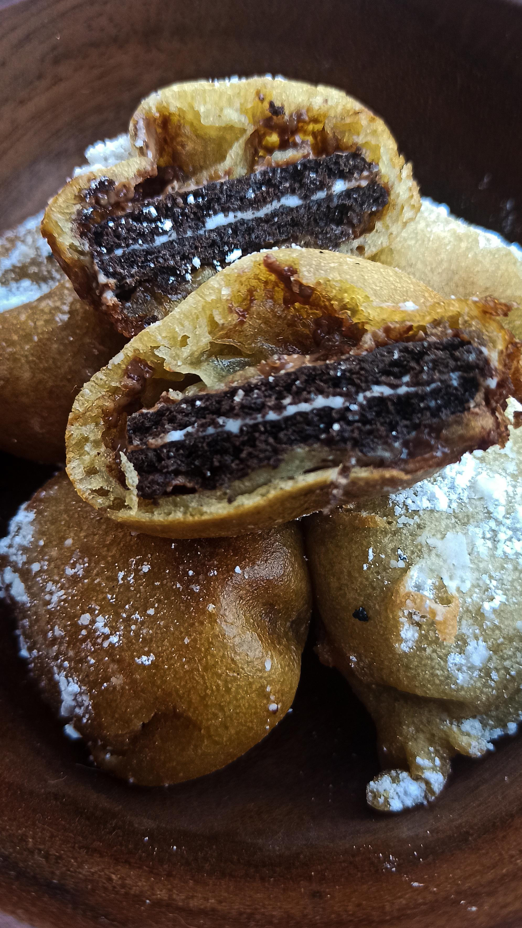 [Homemade] Pancake Batter Deep Fried Chocolate Dipped Oreos | Scrolller