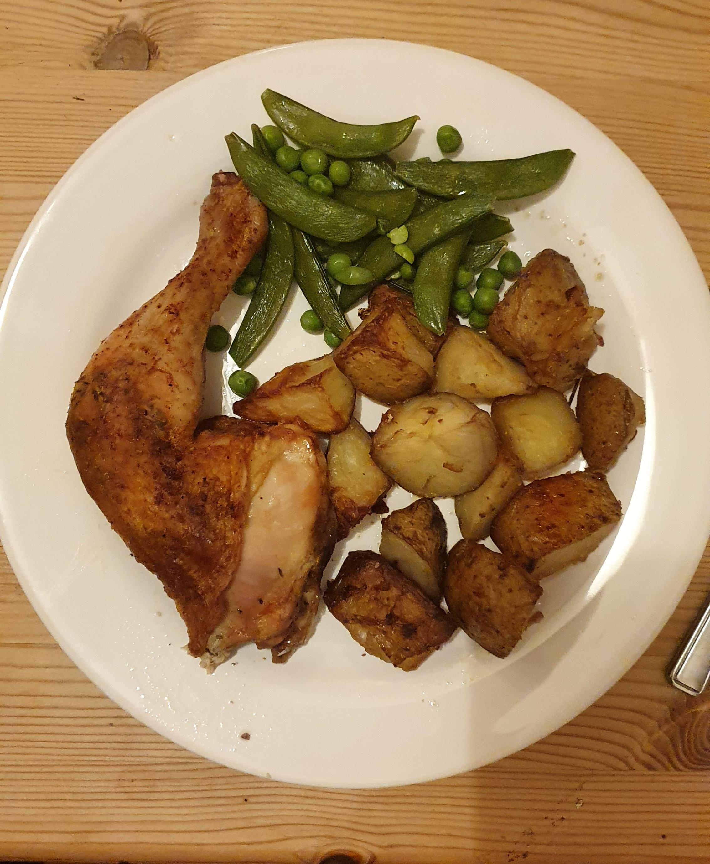 [HOMEMADE] Roast Chicken Dinner | Scrolller